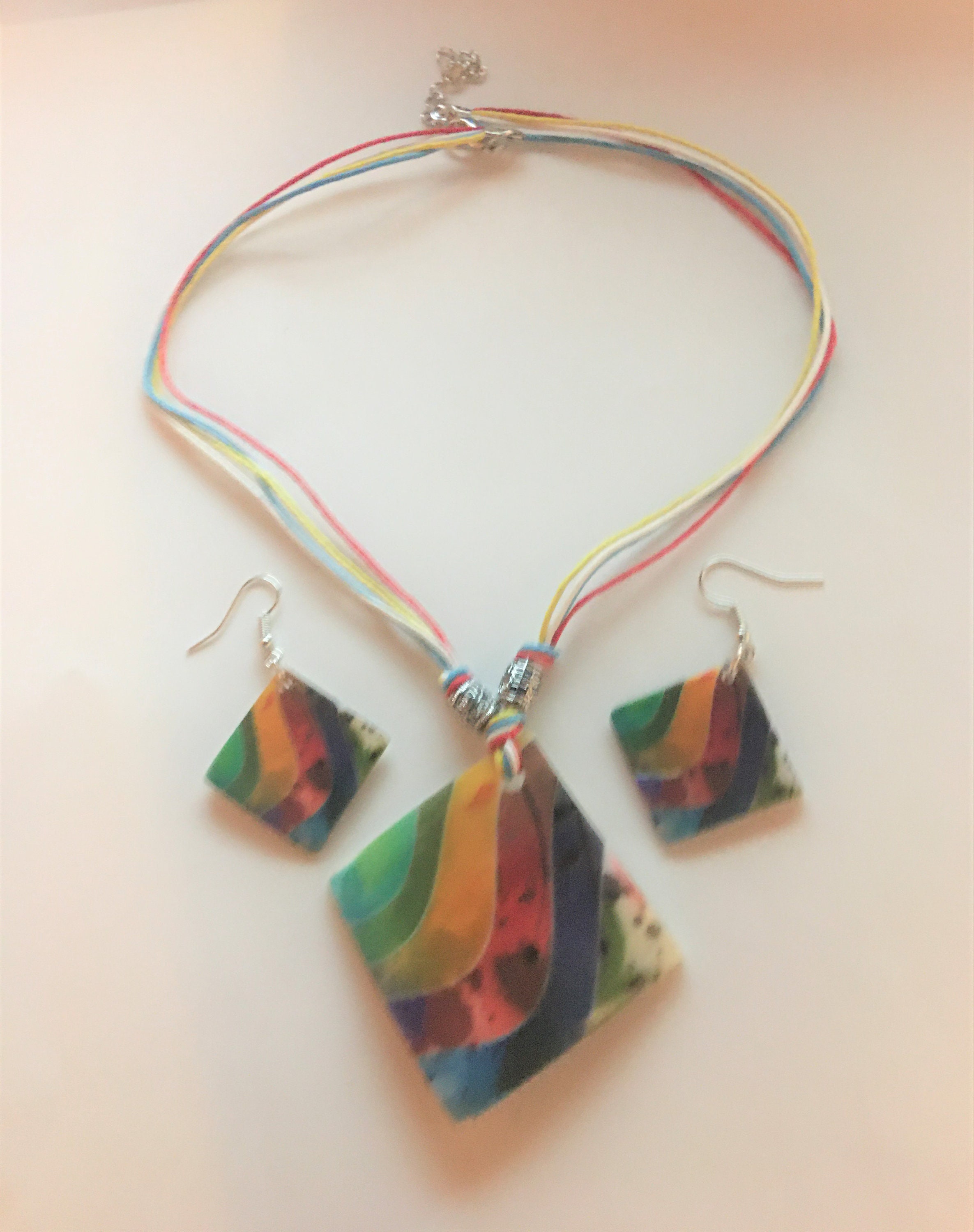 Diamond Shape Shell Disc Reflections Pendant Earrings Set - Etsy