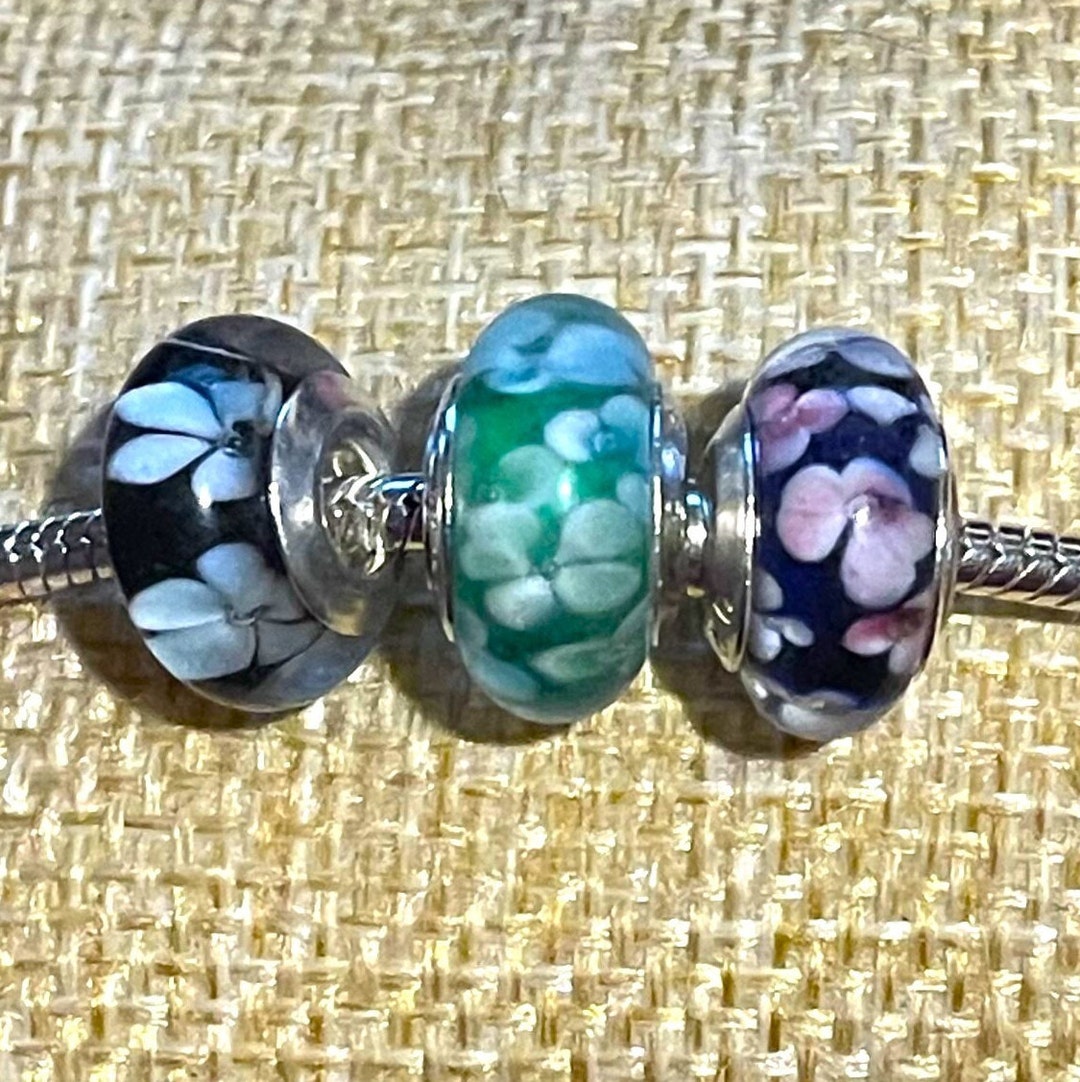 Murano Glass Flower Charm , Hibiscus Flowers Glass Charm , Murano Daisy ...