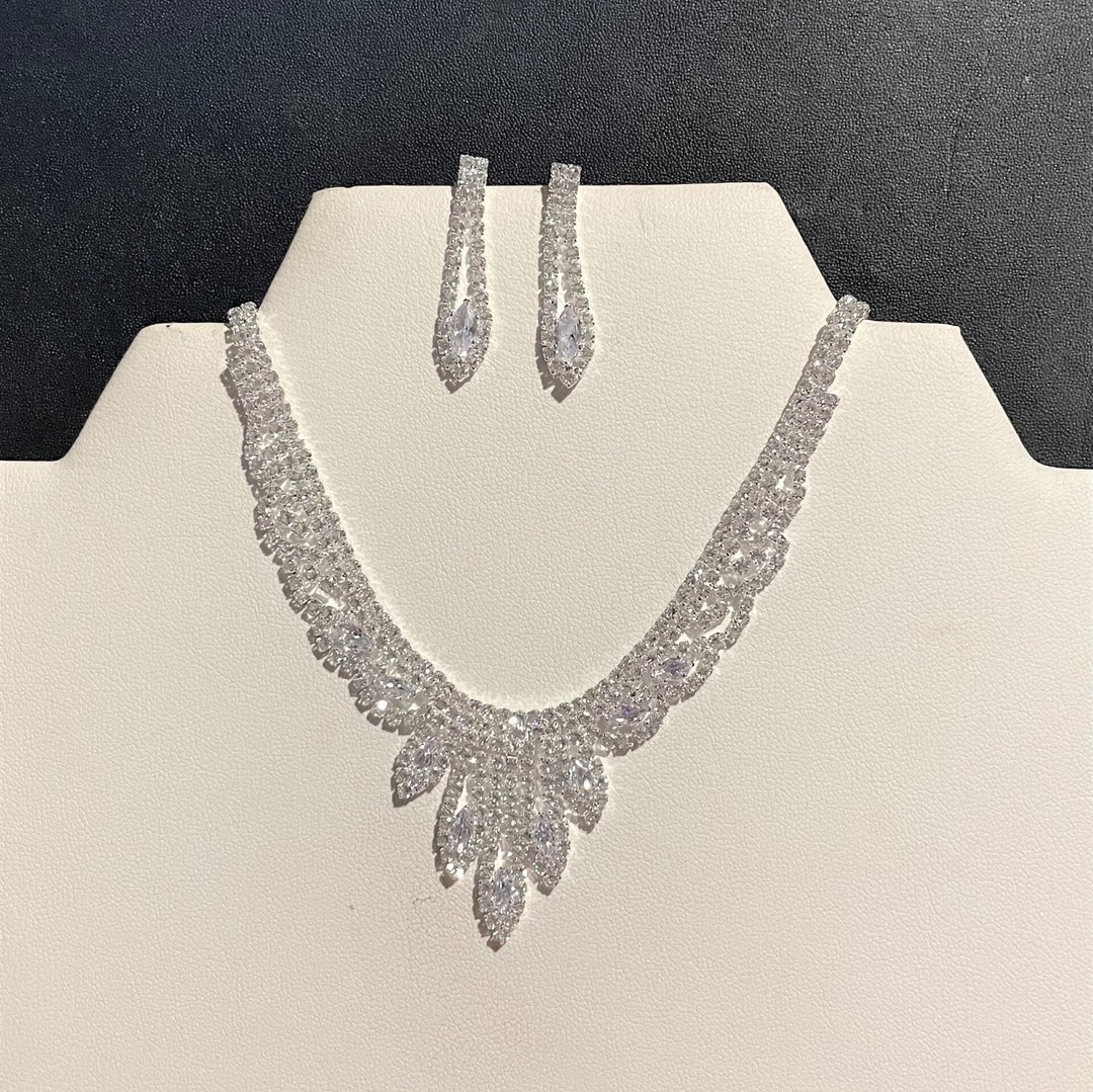 Rhinestone Jewelry Set , Rhinestone Drop Necklace & Drop Earrings Set ...