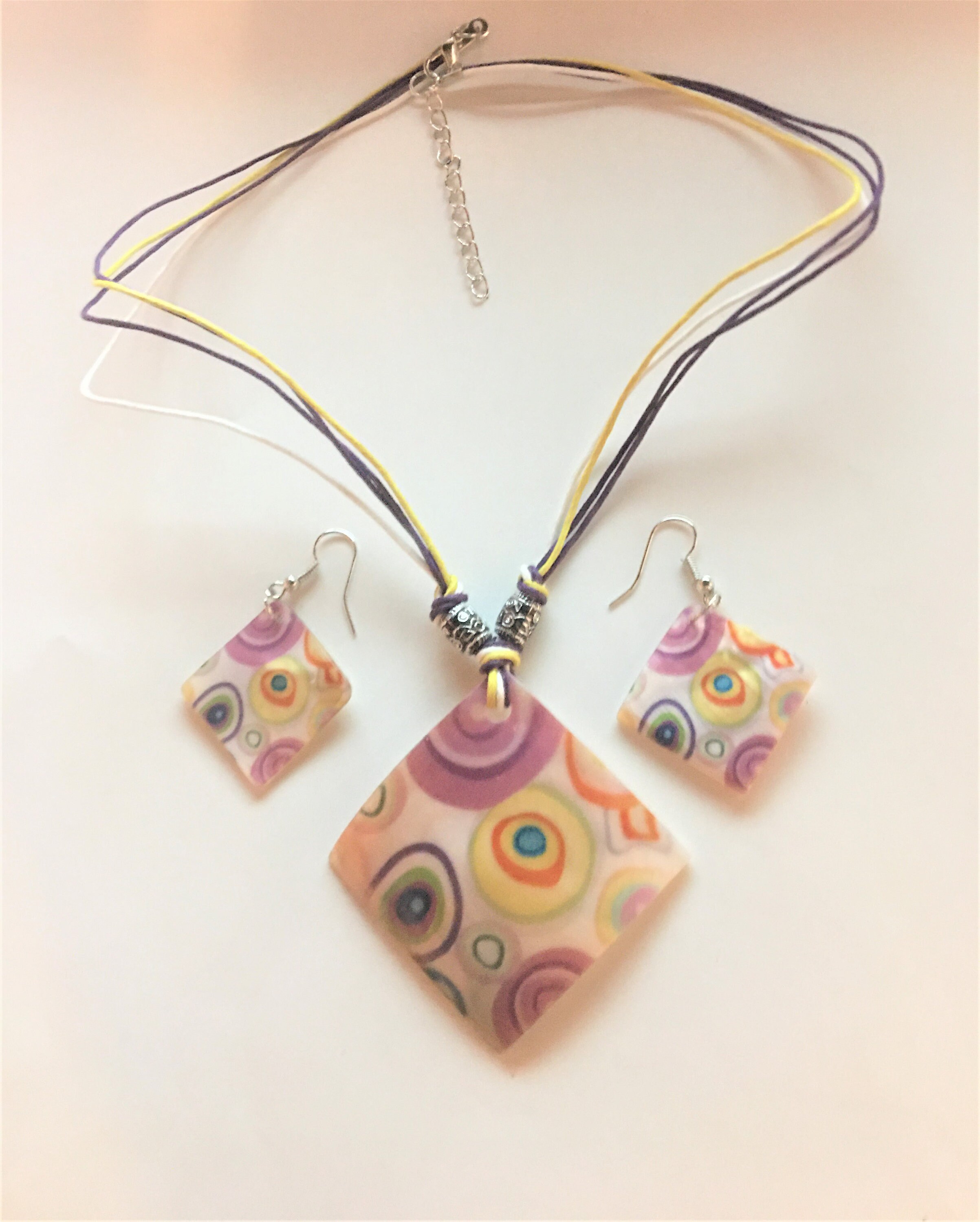 Diamond Shape Shell Disc Reflections Pendant Earrings Set - Etsy