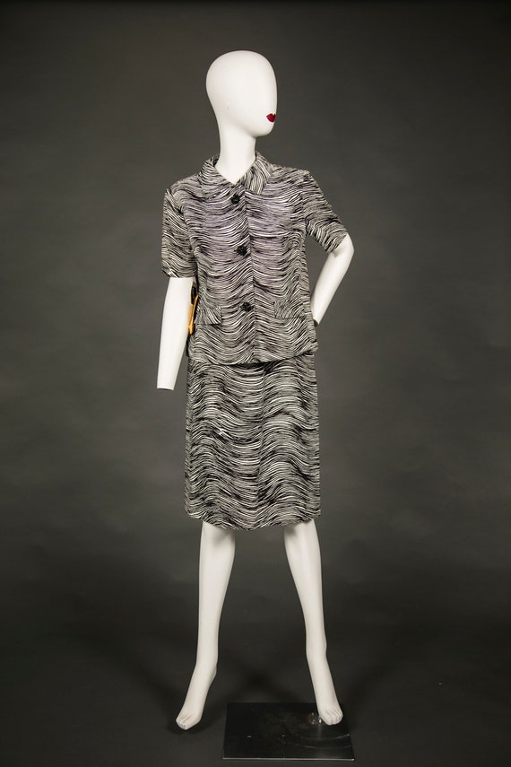 NWT 1960s Black and White Zebra Like Design Two Piece… - Gem