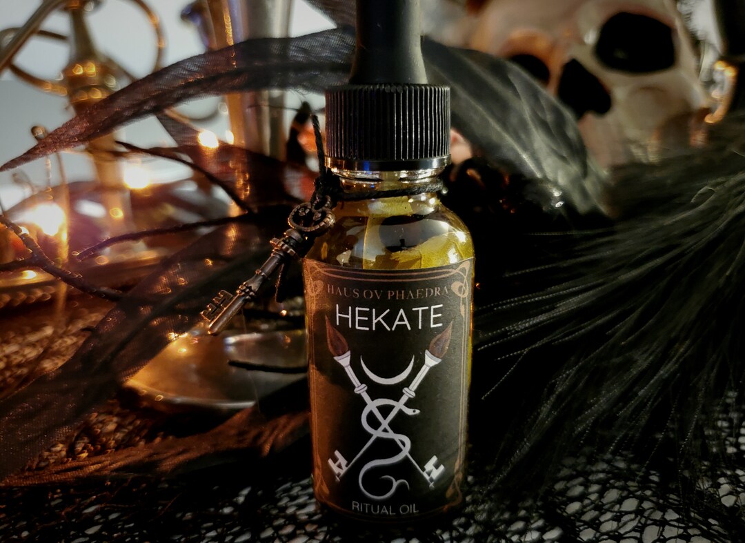 Hekate All Natural Ritual Oil - Herbs, Essential Oils - Etsy