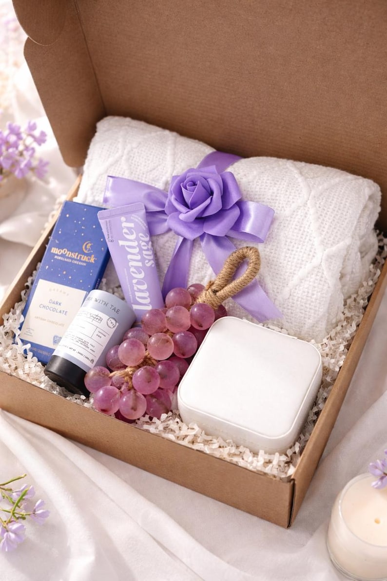 Luxury Self-care Gift Box, Cozy Blanket, Jewelry Case, Artisan ...