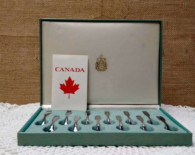 Canadian Provinces Collectors Spoon Set by Commemorative Products ...