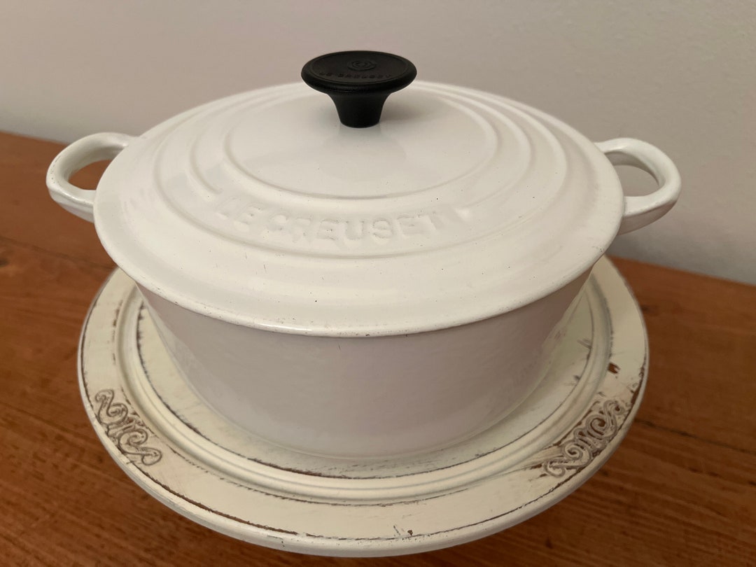 Vintage LE CREUSET Vintage "c" 2.50 Quart Dutch Oven - WHITE Cast Iron ...