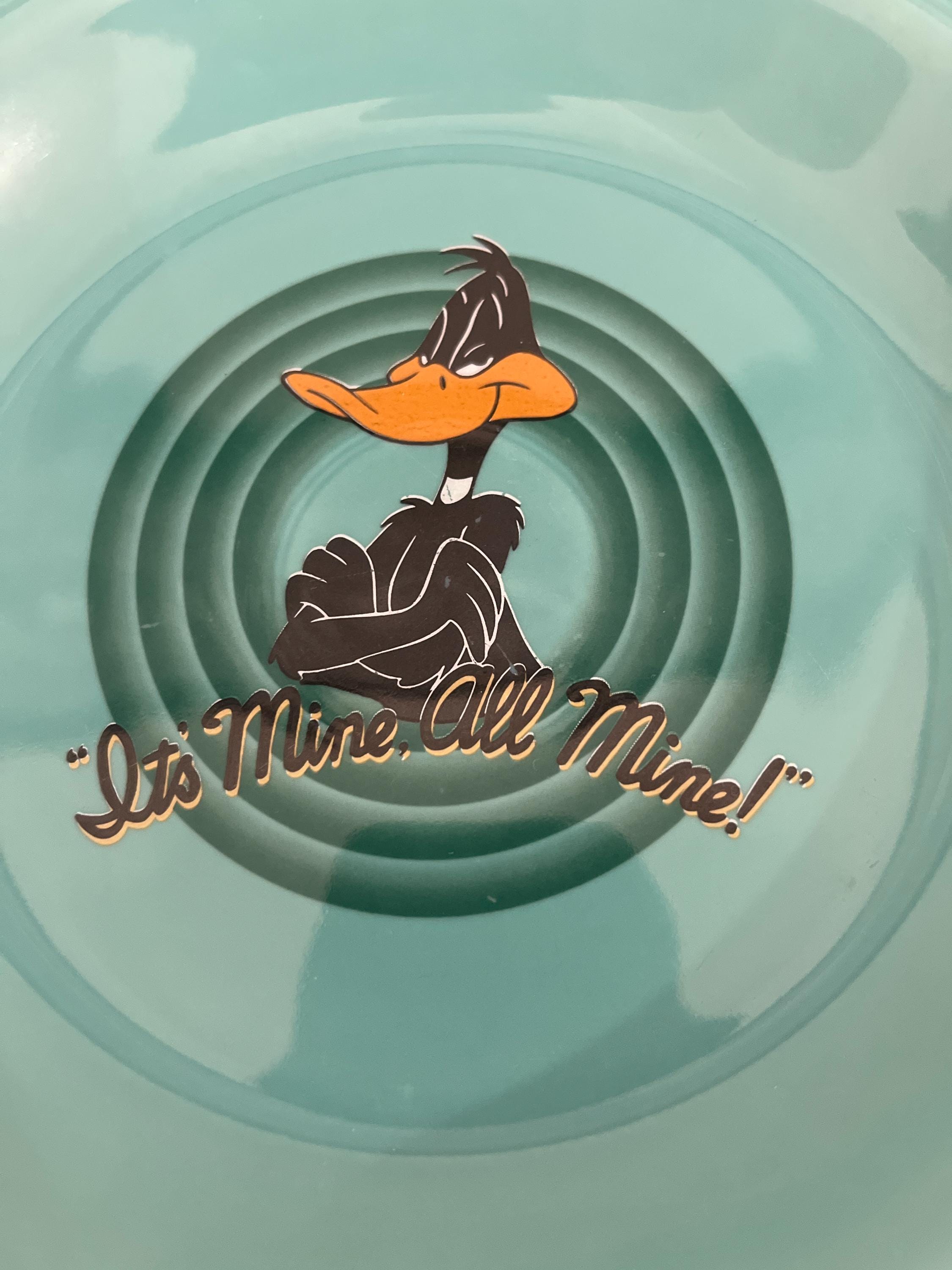 FIESTA LOONEY TUNES Daffy Duck 4-piece Place Setting on Turquoise ...