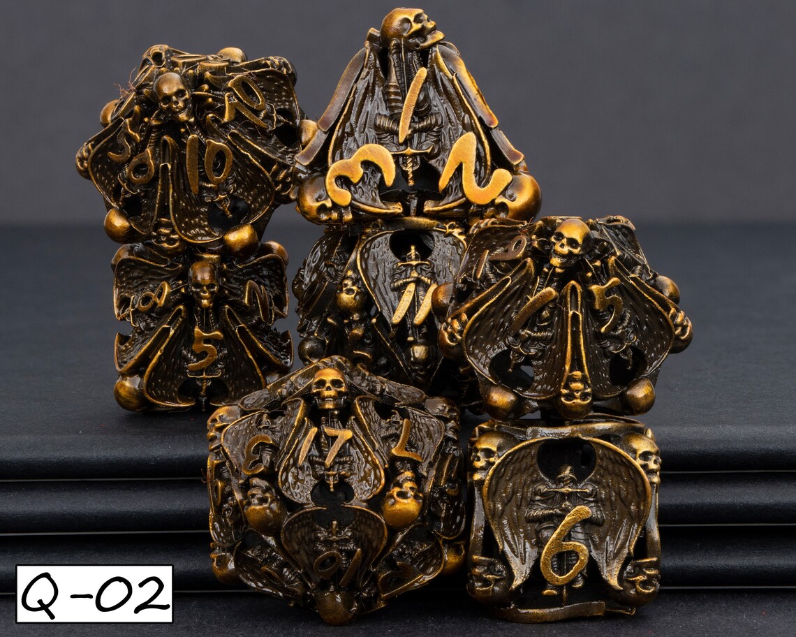 D&D Dripping Blood Hollow Skull Dnd Metal Polyhedral Dice Set - Etsy