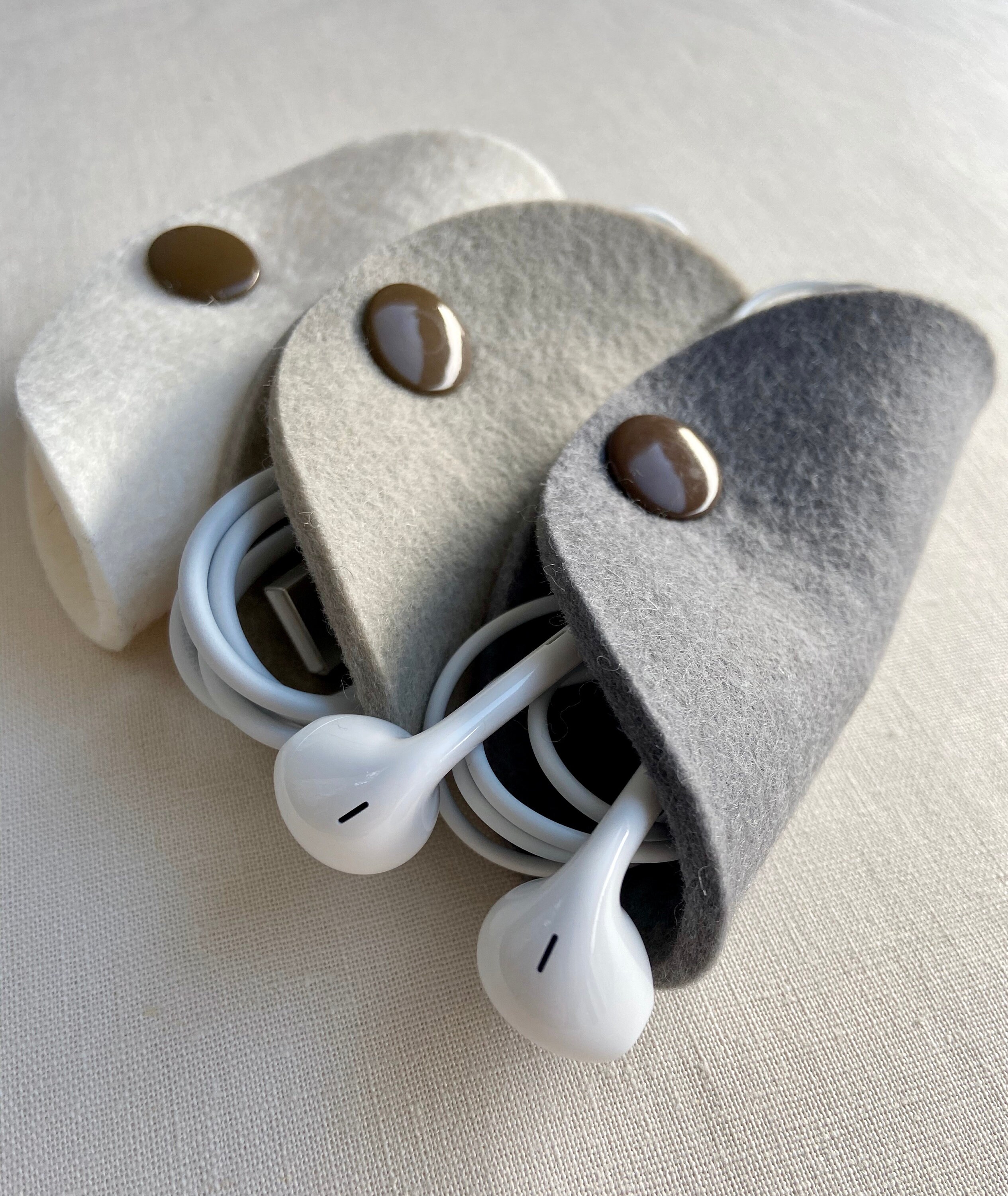 Set of 3 Wool Felt Cable Organizer Cable Wrap Cord Wrap | Etsy