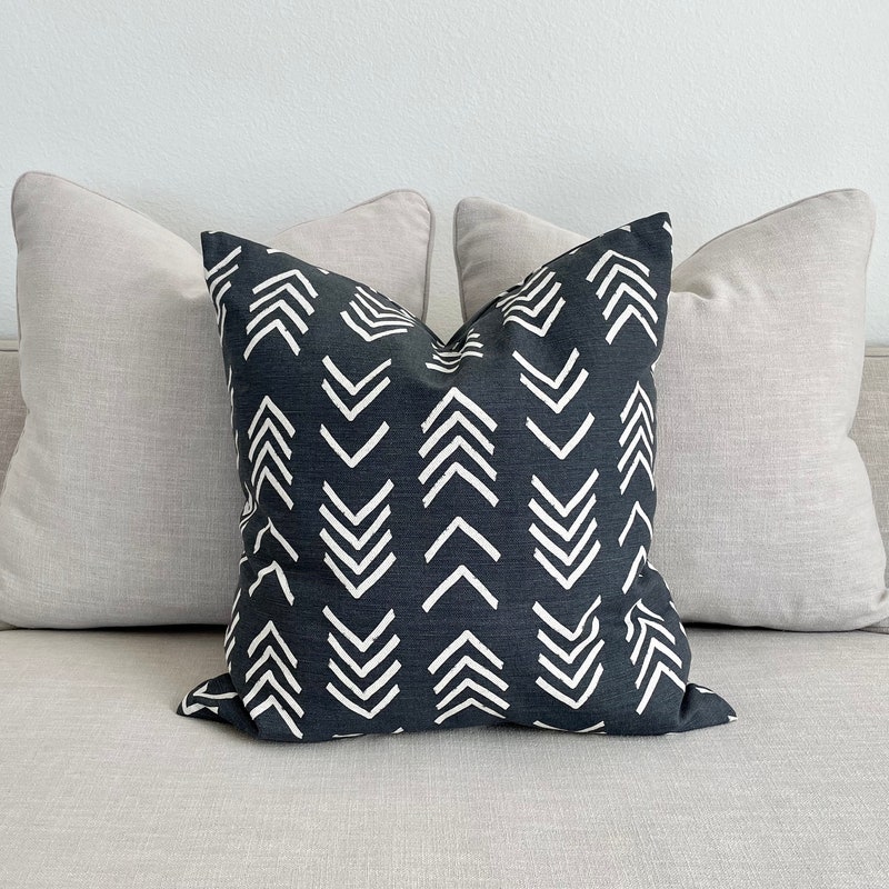 Minimalist Pillow - Etsy