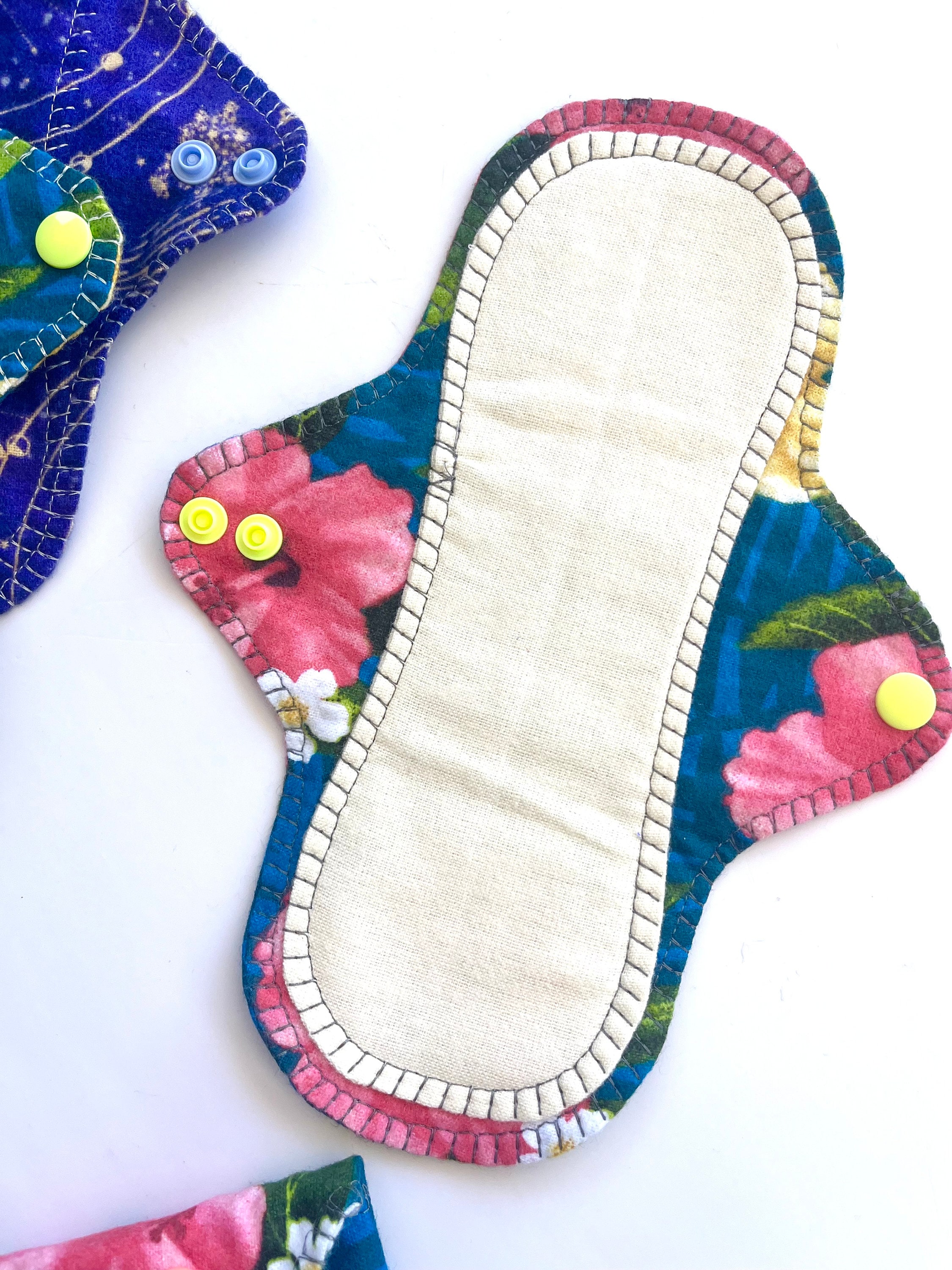 Light Day Reusable Panty Liner Cloth Pads 4 Layers Brushed Flannel, 9.5 ...