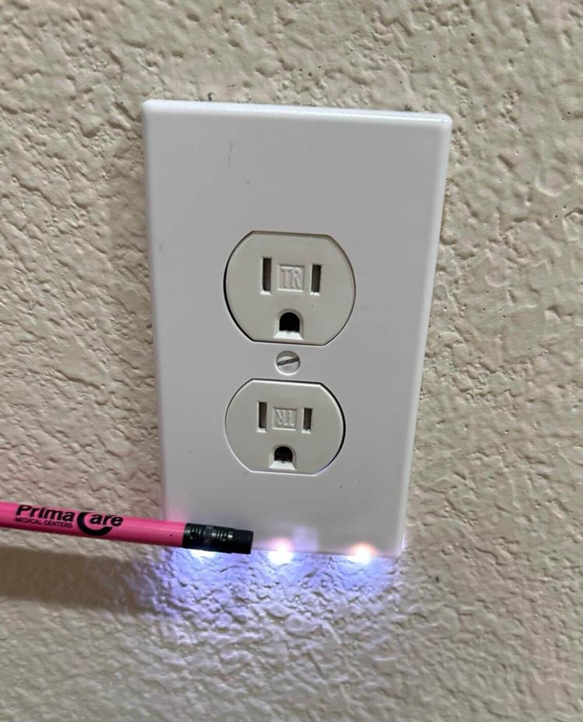 Wall Plate Outlet Cover Built-in LED Light Rounded - 5 Pack - Etsy