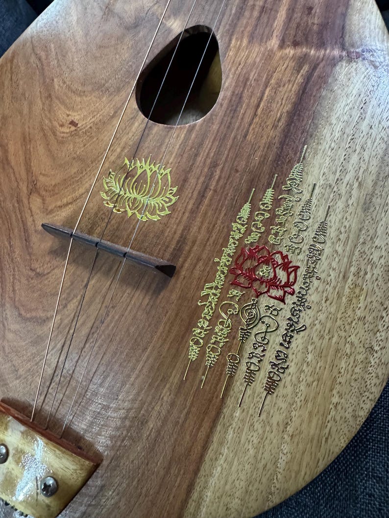 Traditional Isaan Lao Thai Music Instrument Phin Lute Guitar Acoustic ...