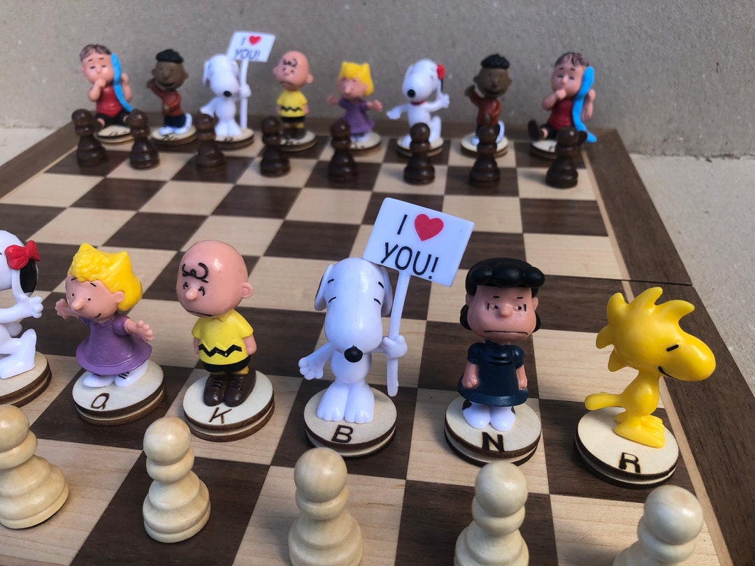 Charlie Brown Sally and Snoop Chess Set - Etsy