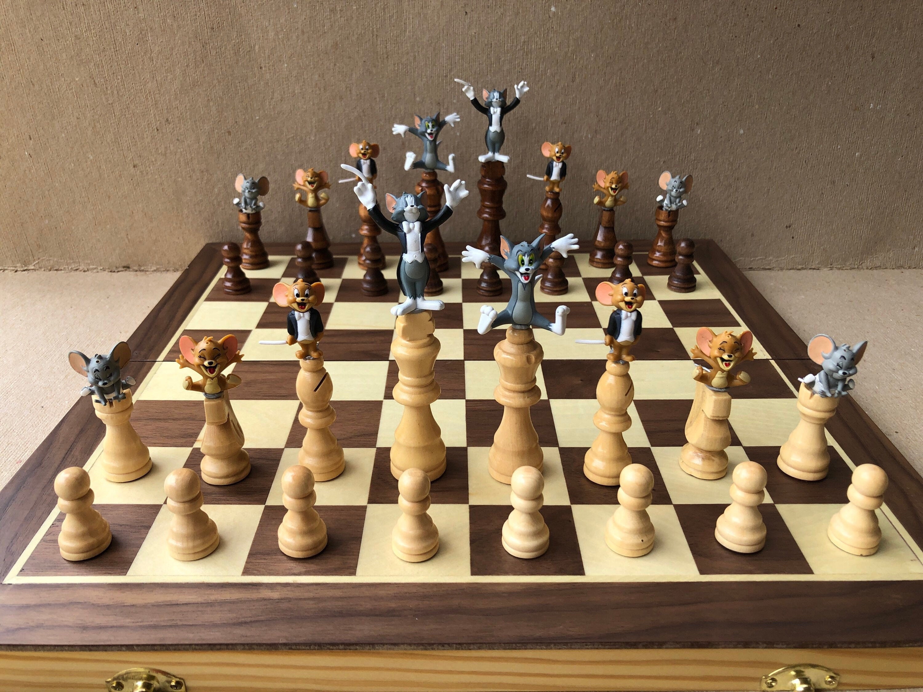 Tom and Jerry Chess Set - Etsy Denmark