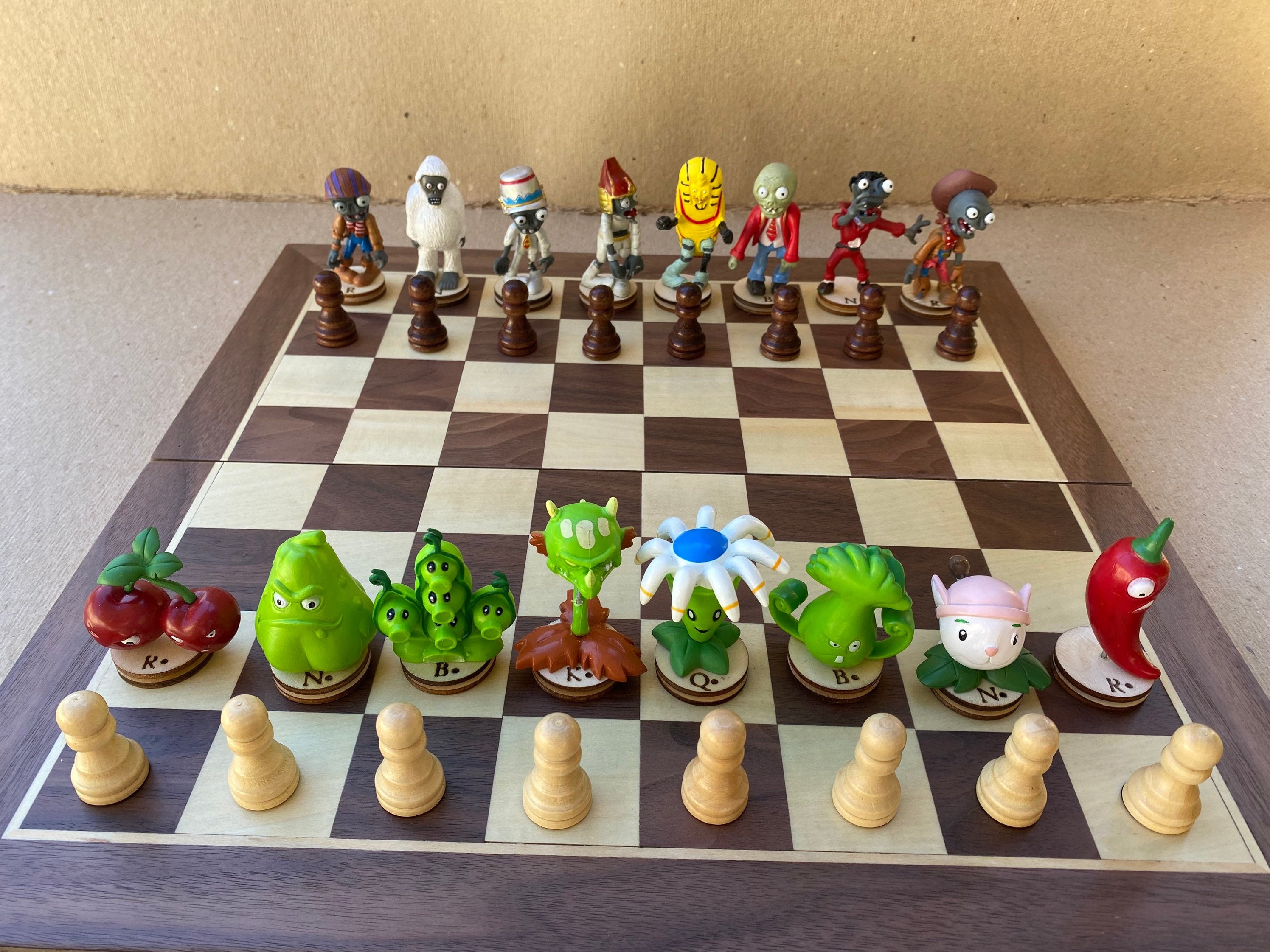 6 Plants Vs Zombies Small Chess Set Etsy Portugal