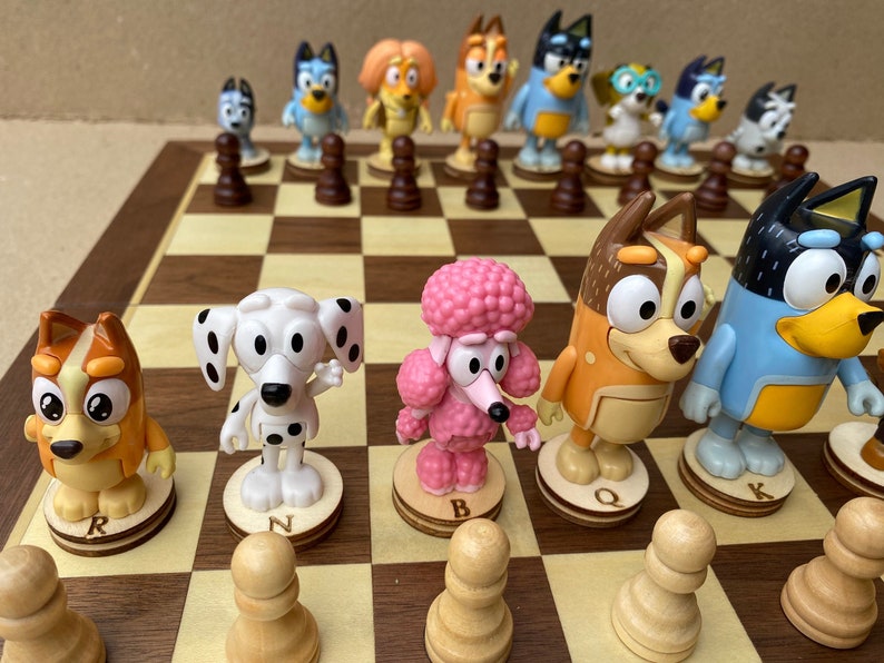 4 Bluey Chess Set NEW - Etsy
