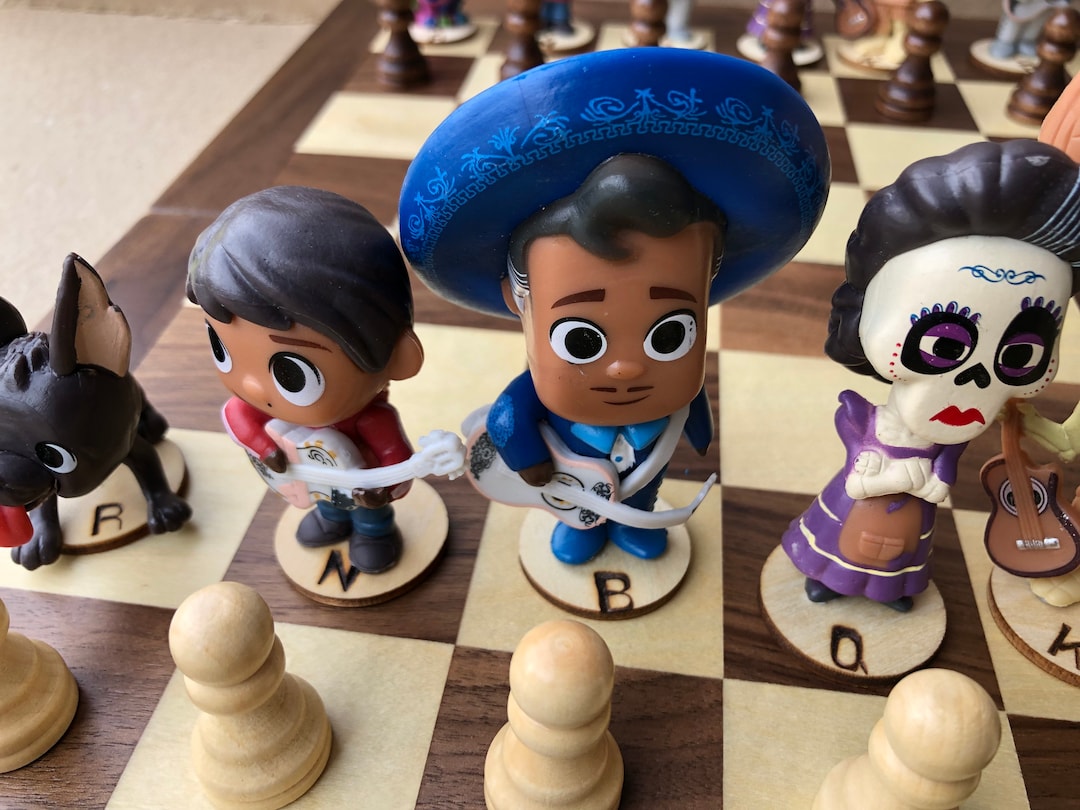 Coco Chess Set - Etsy