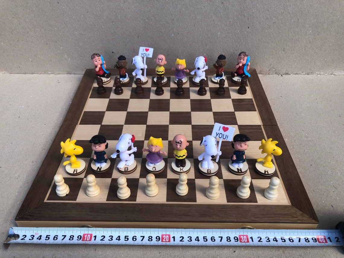 Charlie Brown Sally and Snoop Chess Set - Etsy
