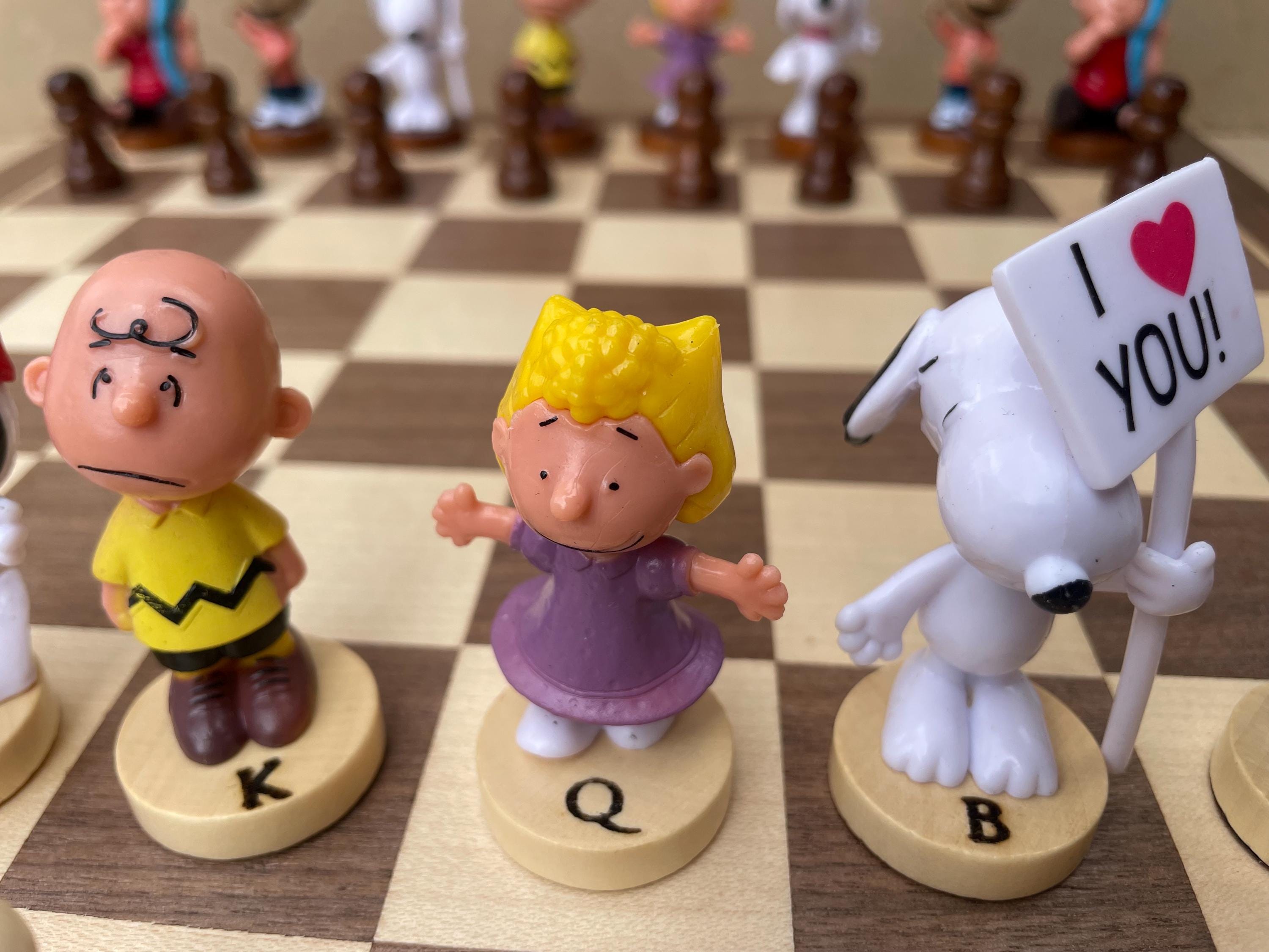 Charlie Brown Sally and Snoop Chess Set - Etsy