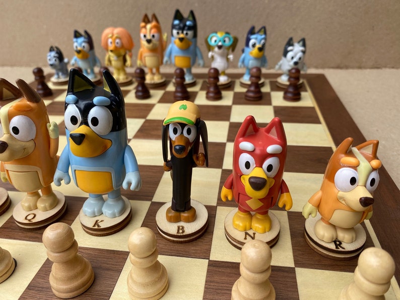 4 Bluey Chess Set NEW - Etsy