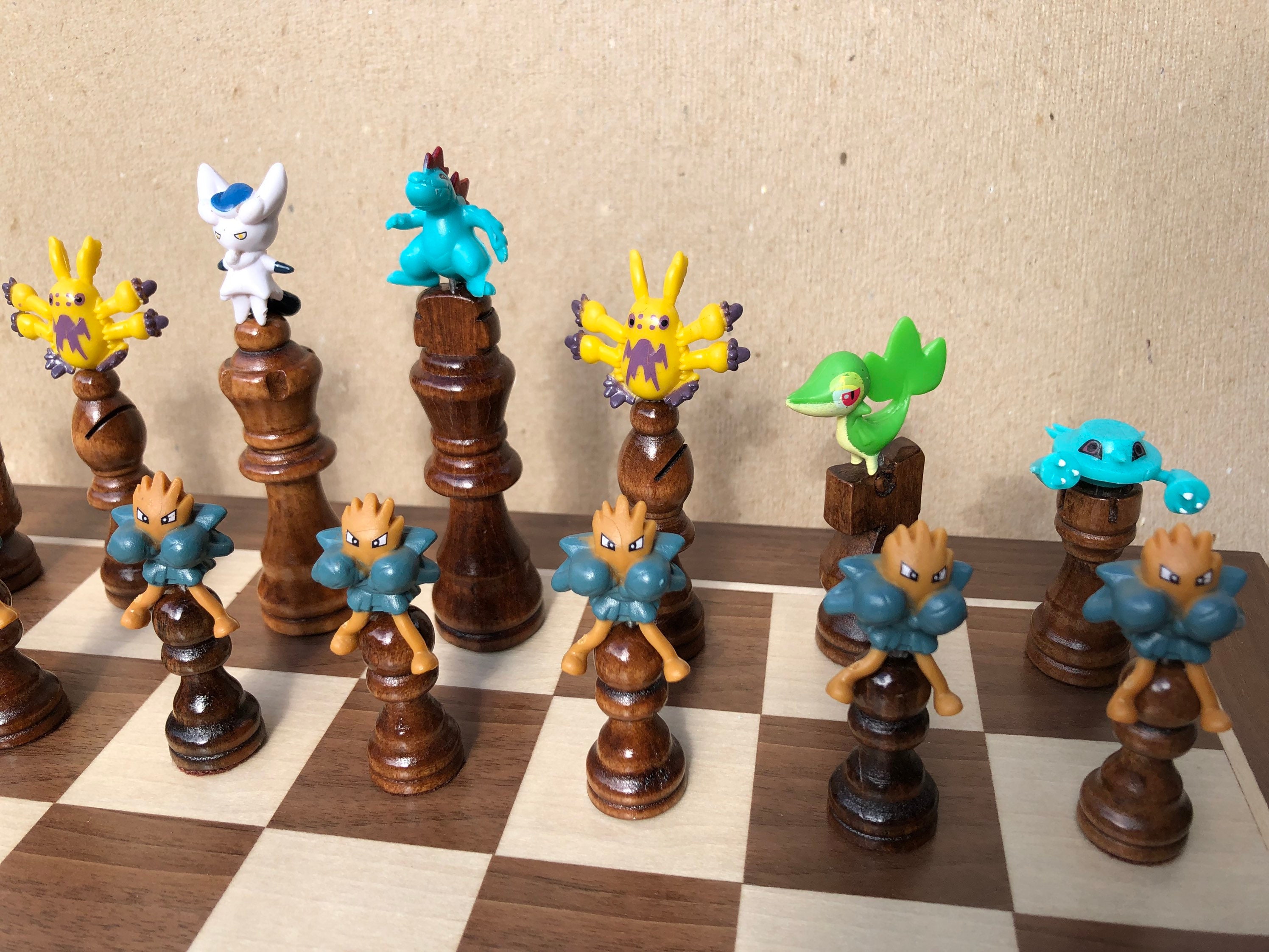Magnetic Pokemon chess set - www.priosana.ch