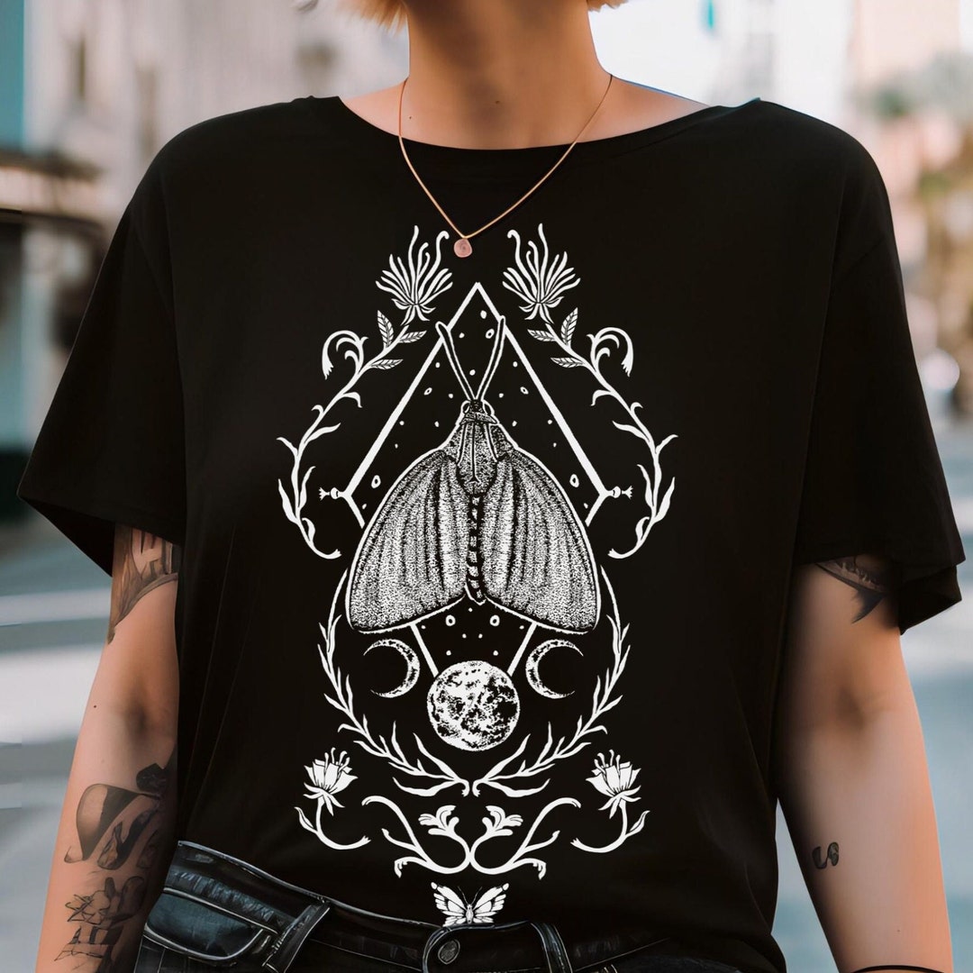 Luna Moth Moon Phases Shirt, Goth Girl Tee, Witchy Things Goblincore ...