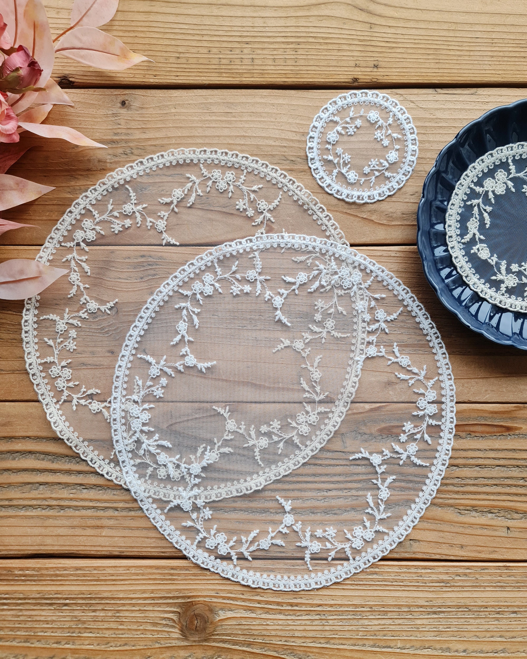 Lace Doilies, White and Beige Vintage Round French Lace Doily, Coaster ...
