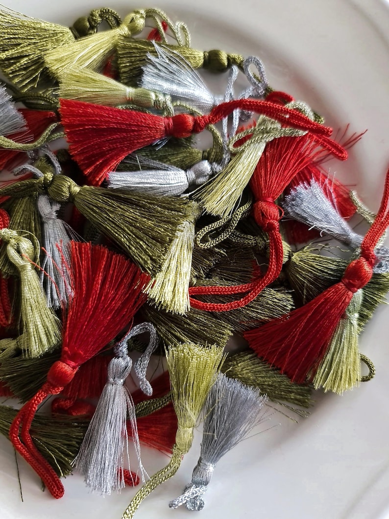 Charm Tassel – 5 Pcs 1.5” (4 Cm) | Silky Mini Bag Tassels With Loop for ...