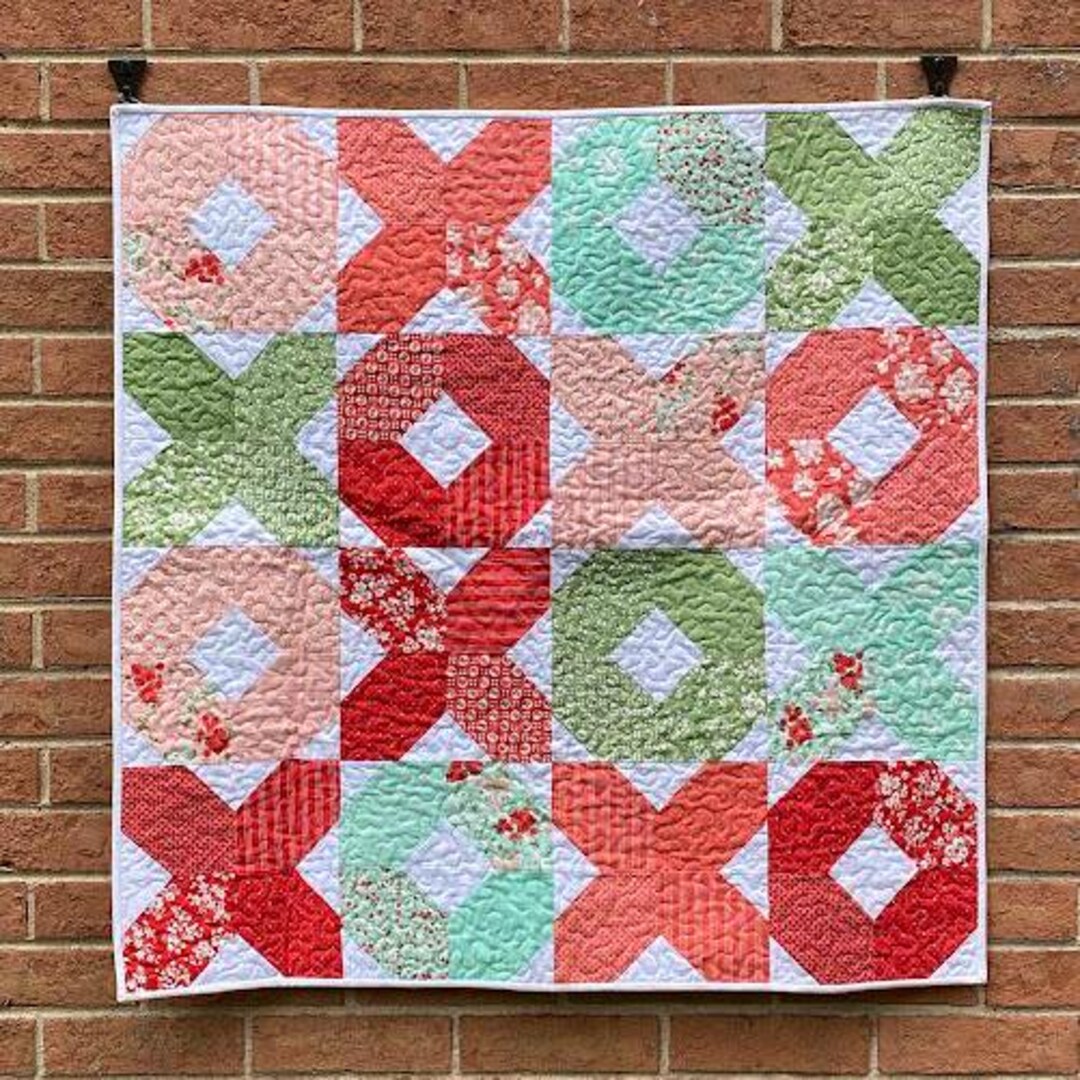 Hugs & Kisses Gender Neutral Baby Quilt - Etsy