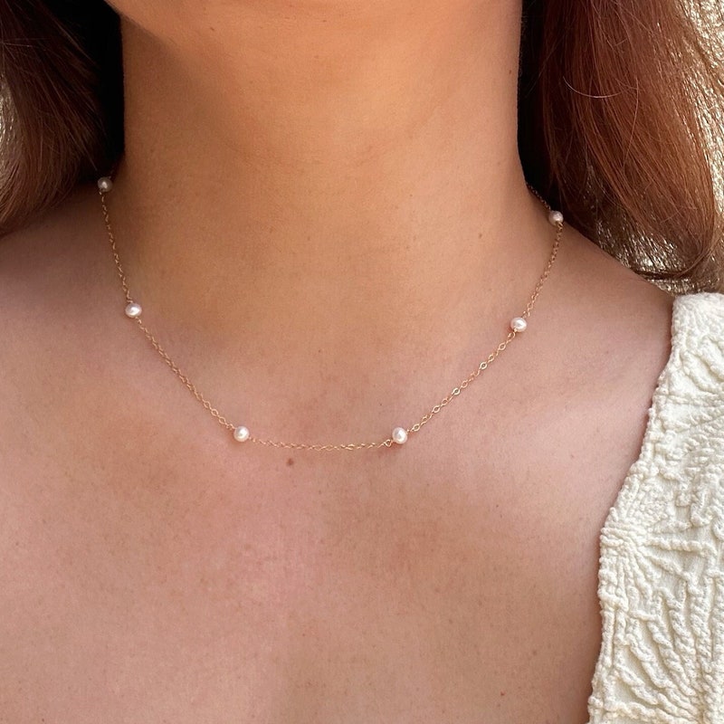 Floating Pearl Necklace - Etsy