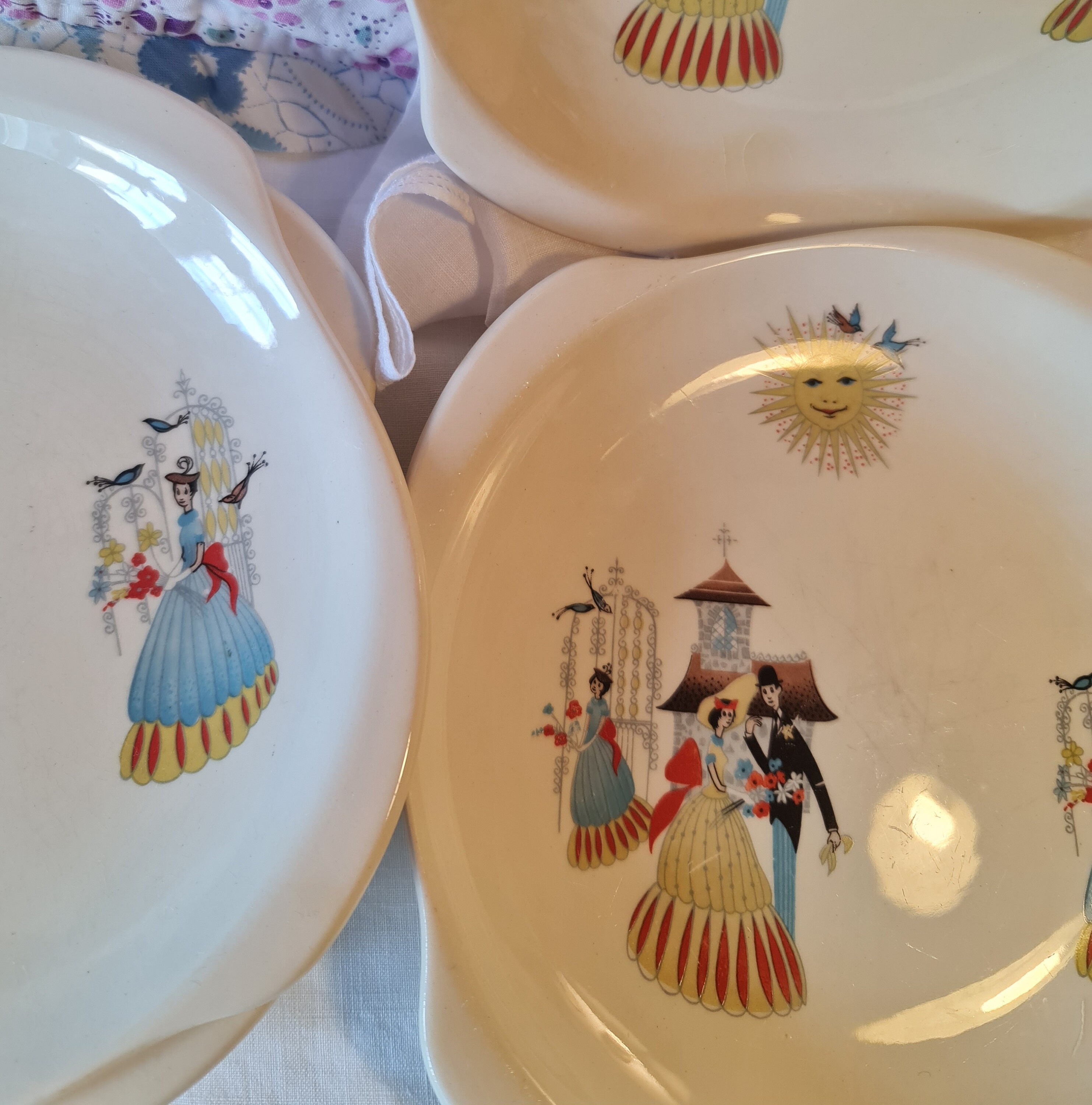 Set of Six Beswick Plates - Etsy