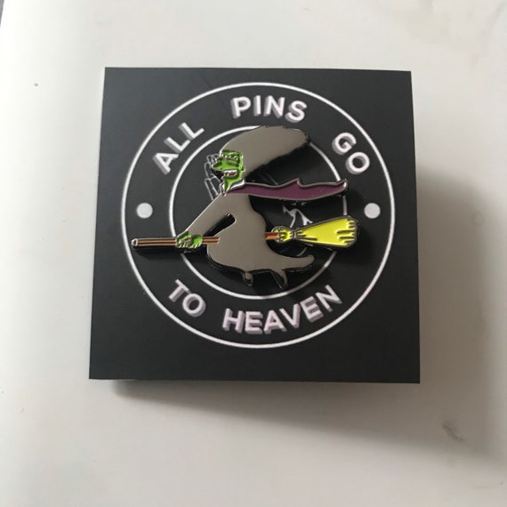 Marge Simpson Witch Soft Enamel Pin 1.25 Treehouse of Horror | Etsy