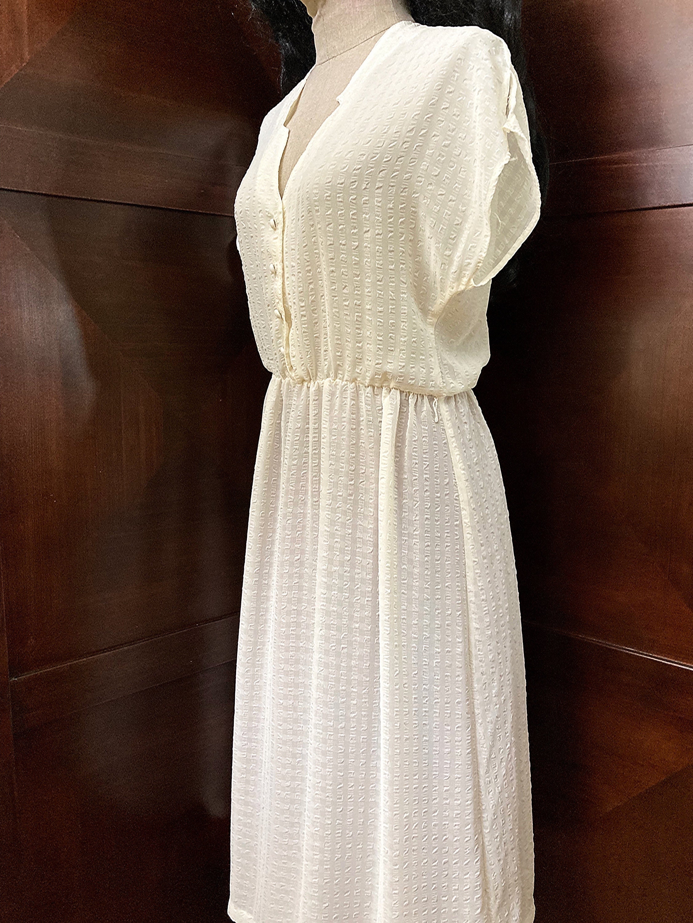 S-M/ Vintage Sheer Textured Dress, 70s Cream Colored Chiffon Dress by ...