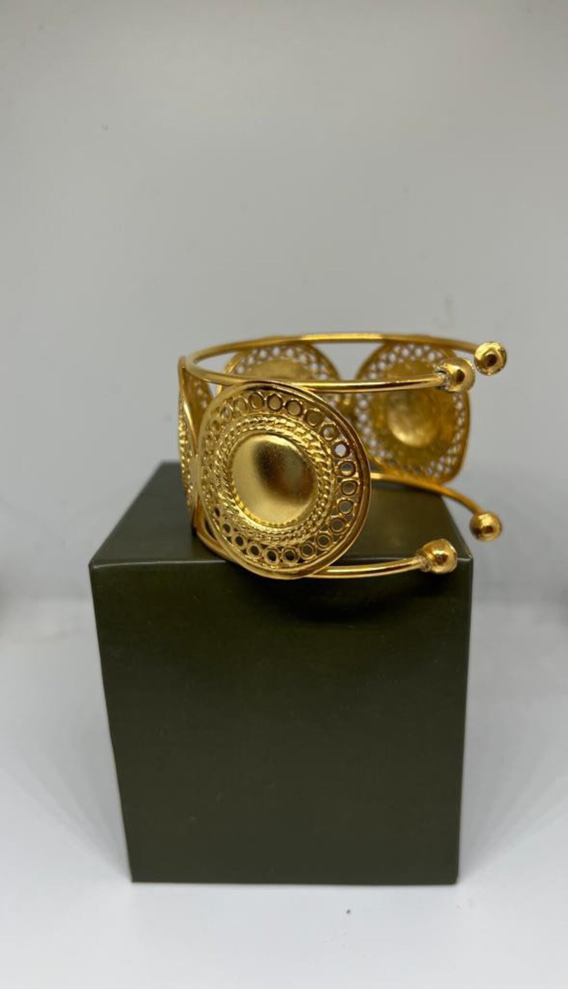 Pre Columbian Jewelry, Pre Colombinos, Pre Colombian, Coin Bracelet ...