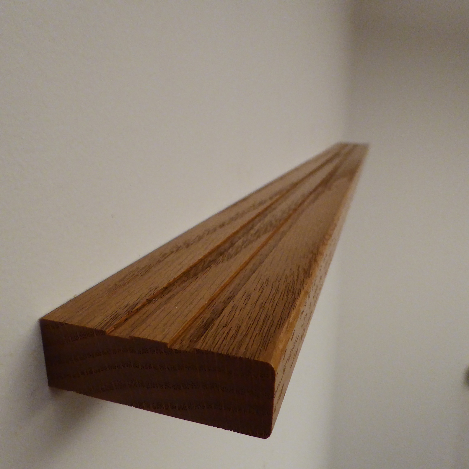 HO Scale Train Display Shelf – Solid Oak Floating Shelf – Choose Any ...