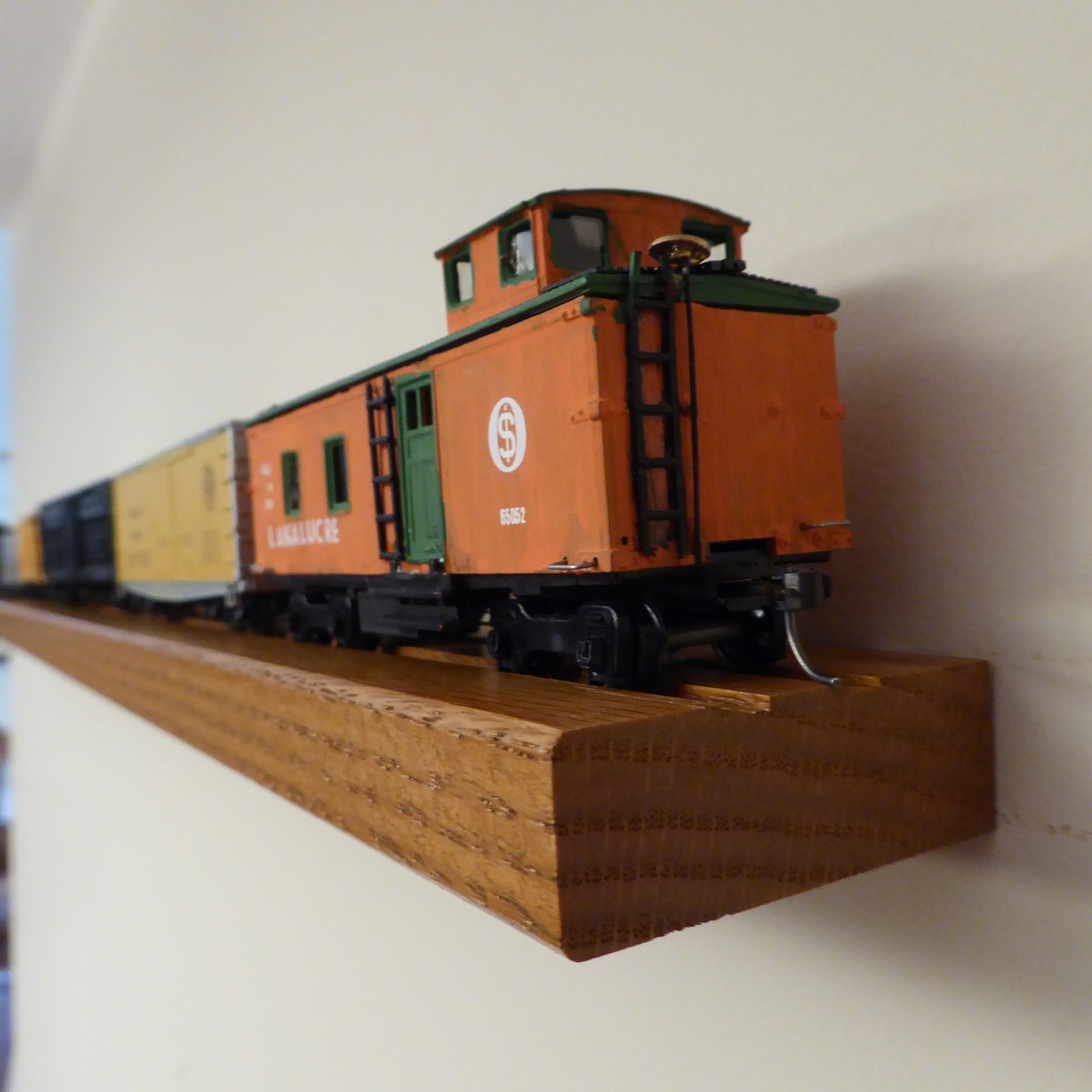 HO Scale Train Display Shelf Solid Oak Floating Shelf - Etsy
