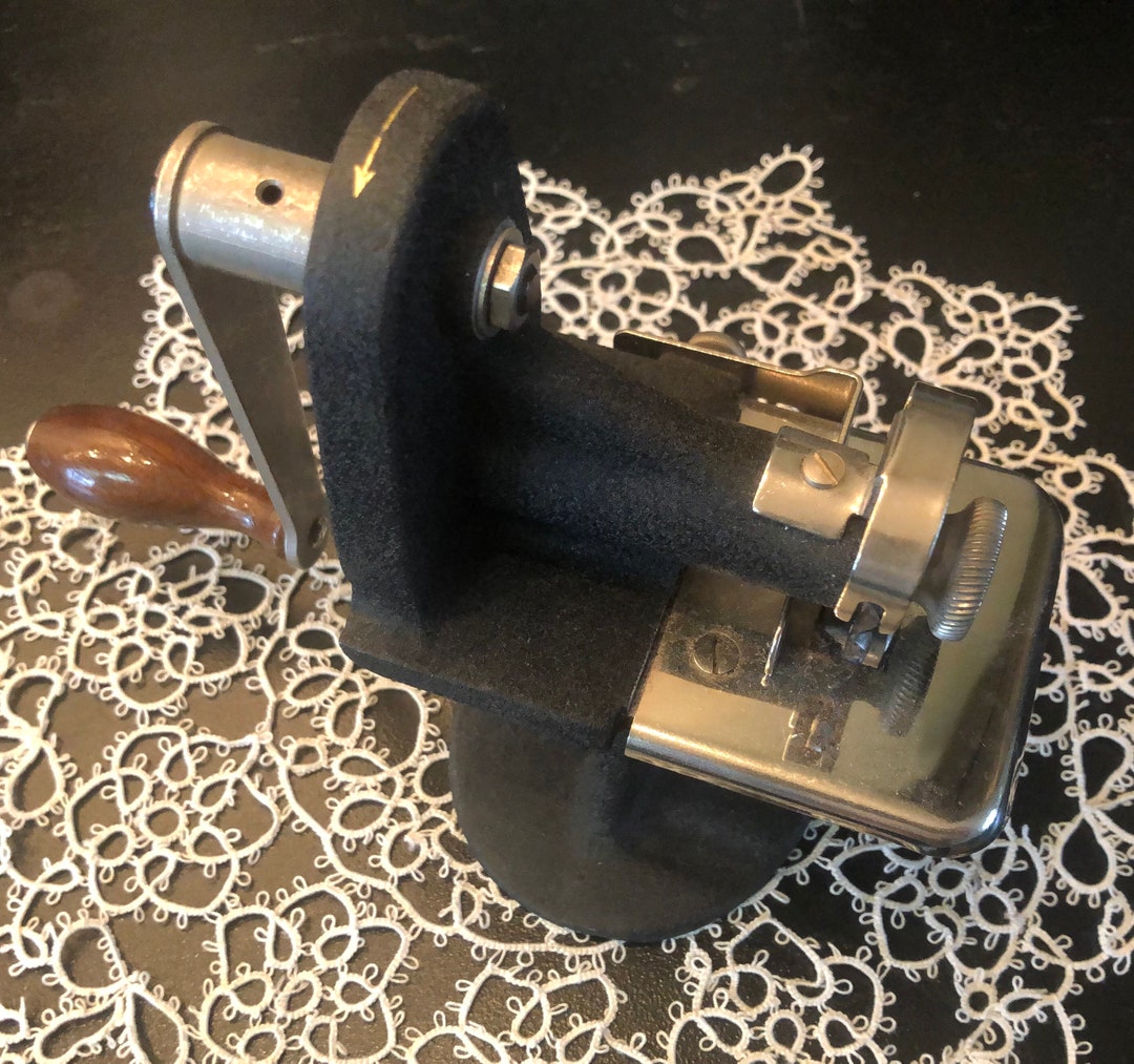 Singer Hand Crank Pinker 121379, Ball-bearing Hand Crank Sewing Pinker ...