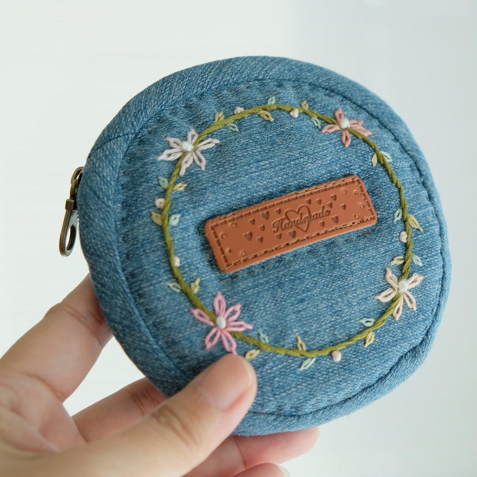 Round Coin Purse With Zipper on Top. Made From Old Jeans and Has a ...