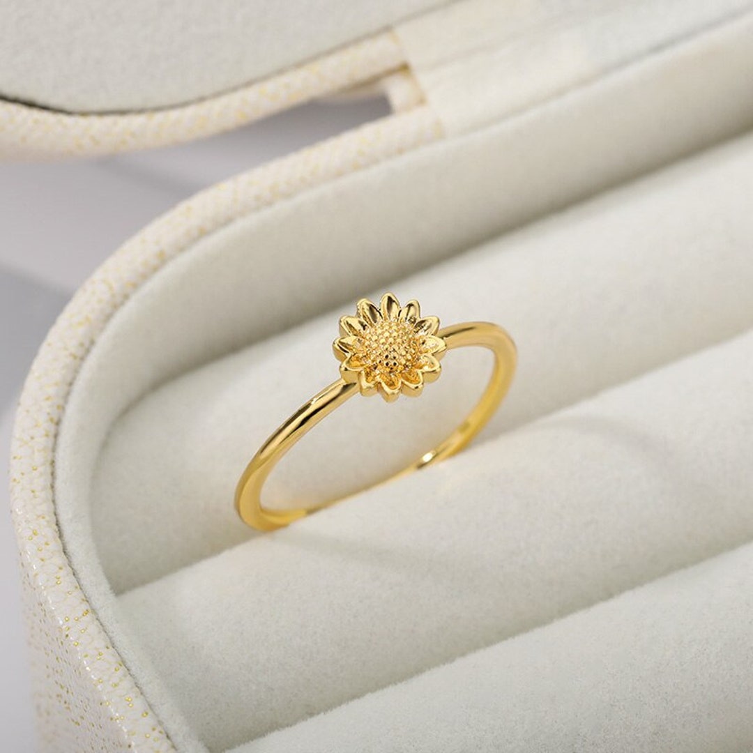Sunflower Ring, Gold Ring, Flower Ring, Size 7 Ring, Stackable Ring ...