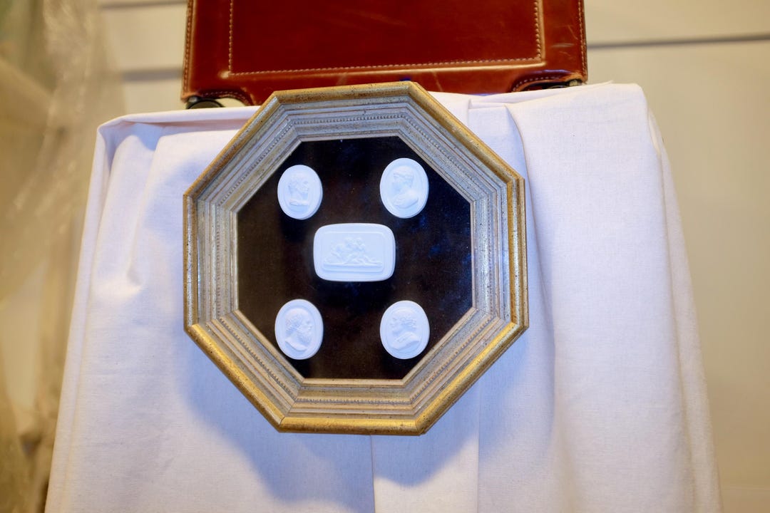 Plaster Intaglio Collection in Octagonal Gilt Frame - Etsy