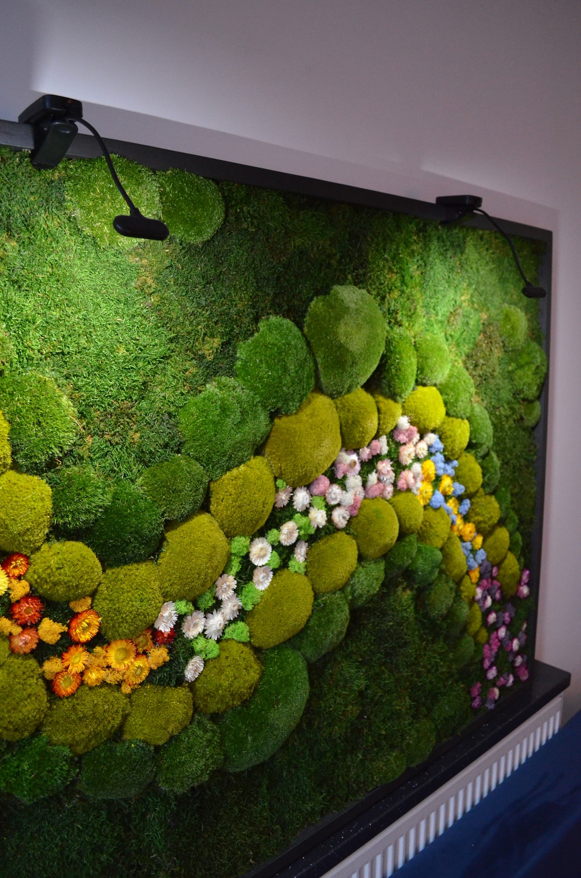 Amazing Moss Art. Lighted Moss Wall Beautiful Preserved Moss Artwork's ...