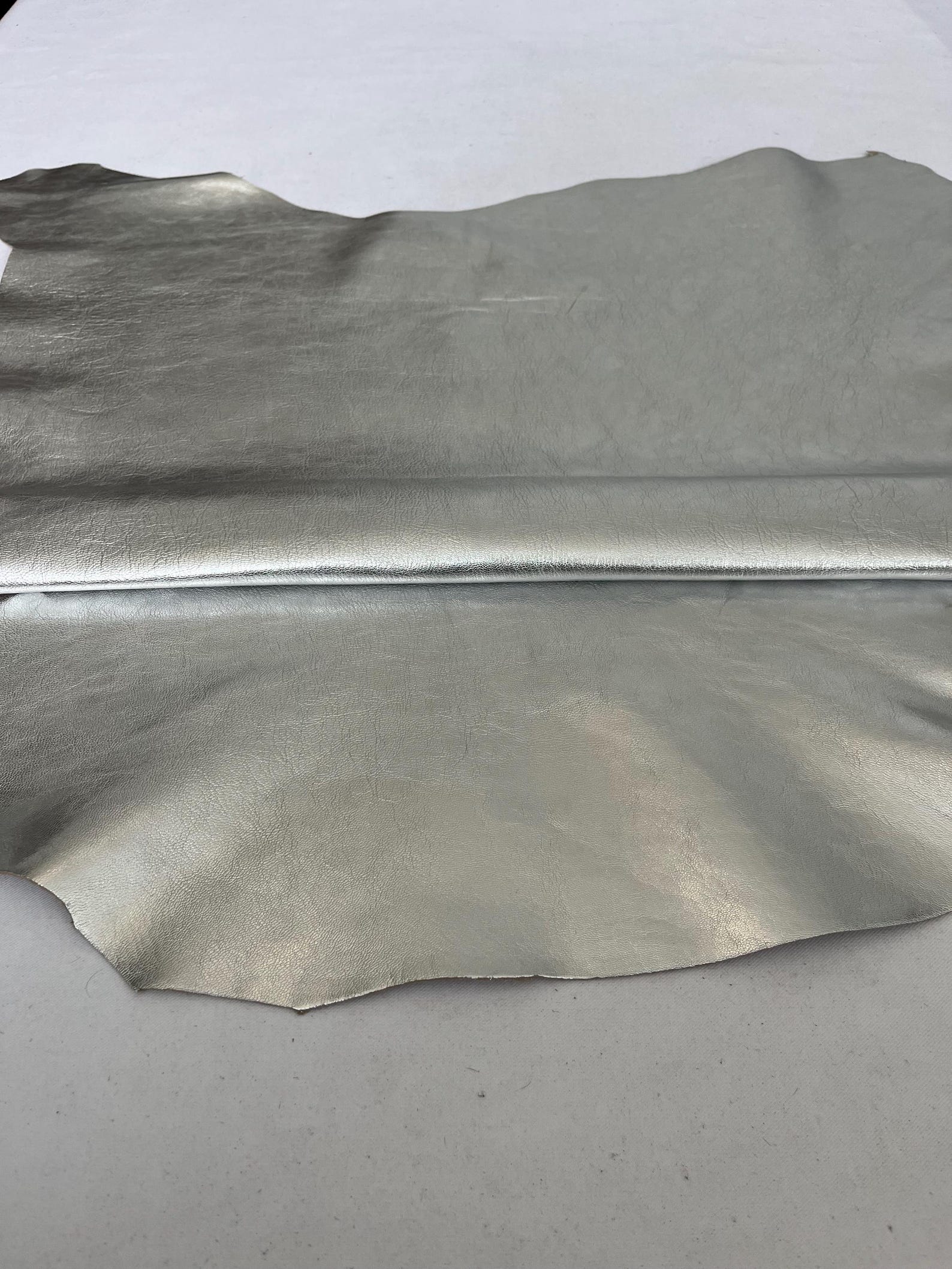 Metallic Goat Leather for Crafts: Soft and Thick Goatskin Hide (0.9mm 2 ...