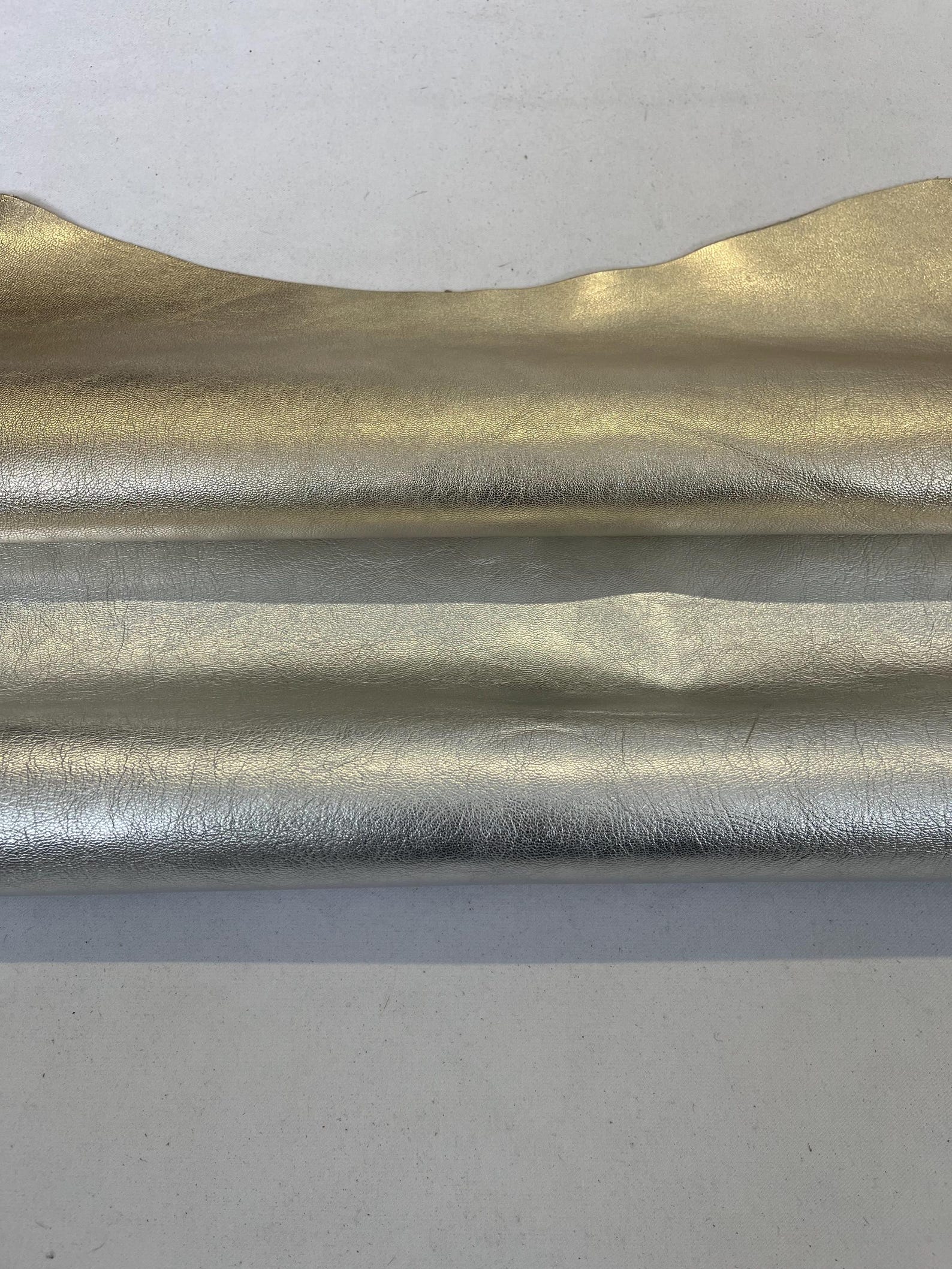 Metallic Goat Leather for Crafts: Soft and Thick Goatskin Hide (0.9mm 2 ...