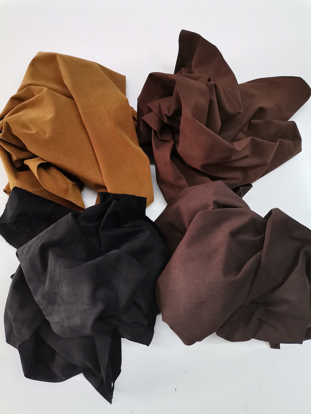 Pig Suede Leather: Lightweight, Soft, Pigskin Garment Fabric (0.5mm//2 ...