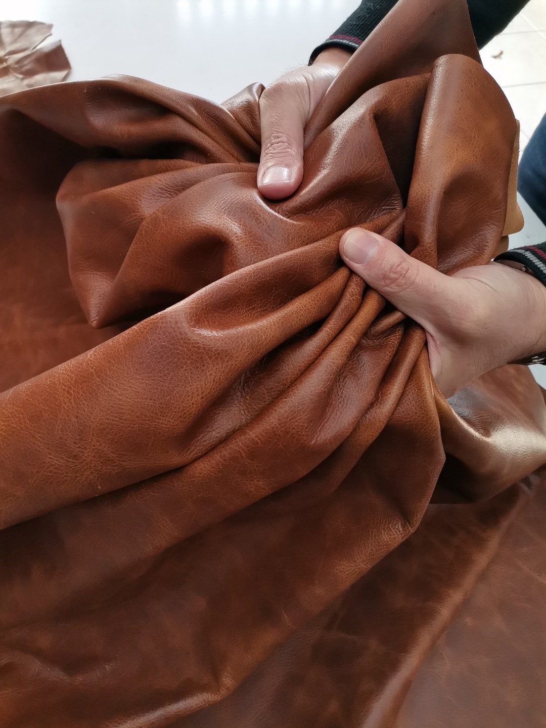 Cow Upholstery Leather, Cowhide for Sofas Antique Effect 1,3mm (3,5 Oz ...