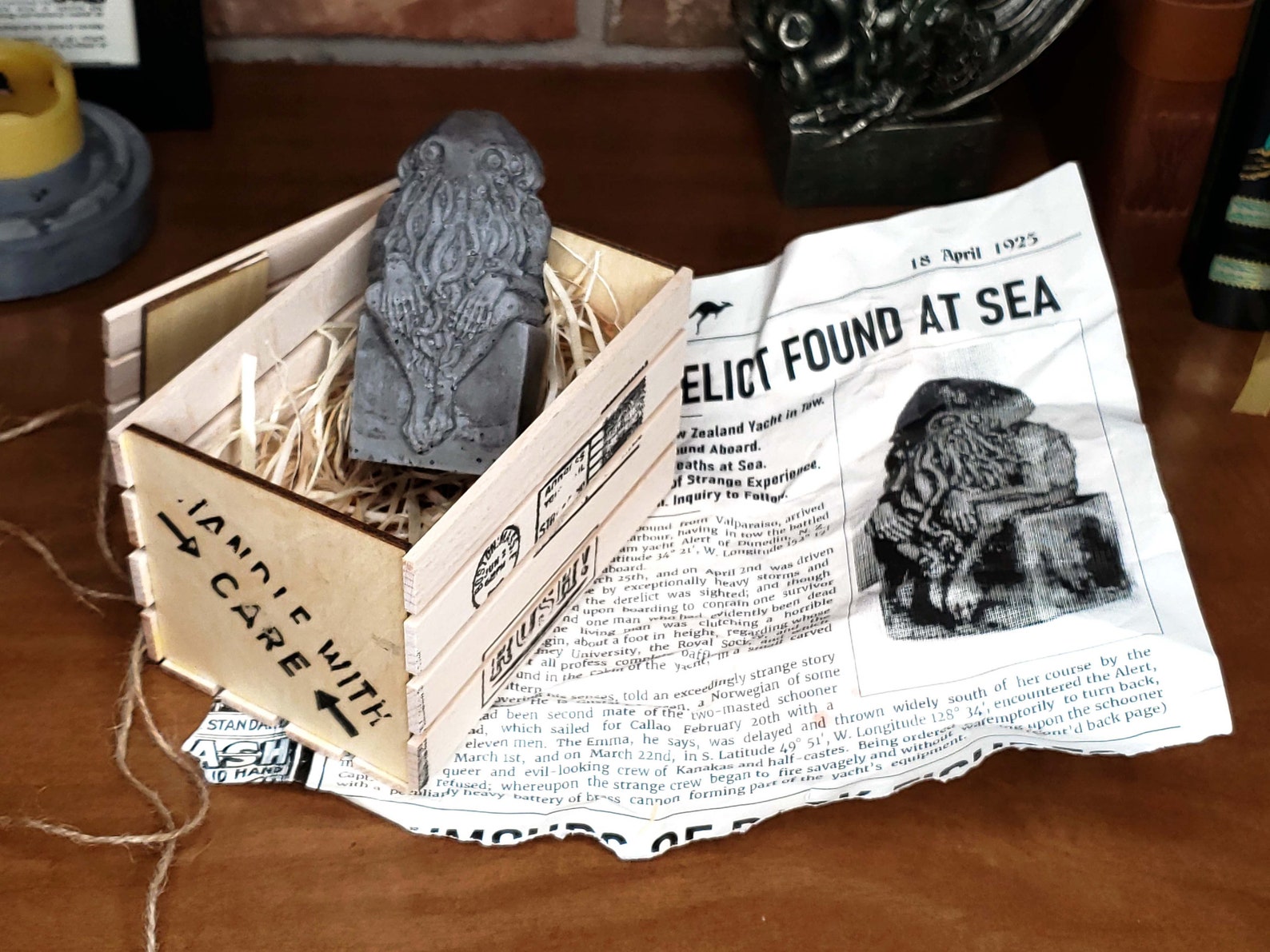Cthulhu Stone Idol Newspaper & Crate Lovecraft Concrete - Etsy