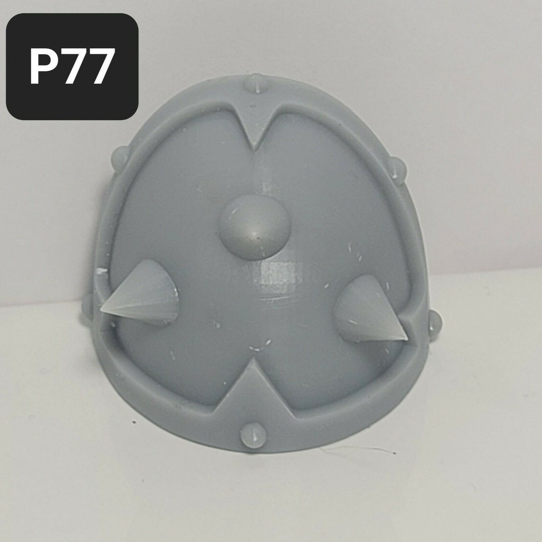 P77 Chaos Spiked Pauldron Custom for Mcfarlane Warhammer 40k Space ...
