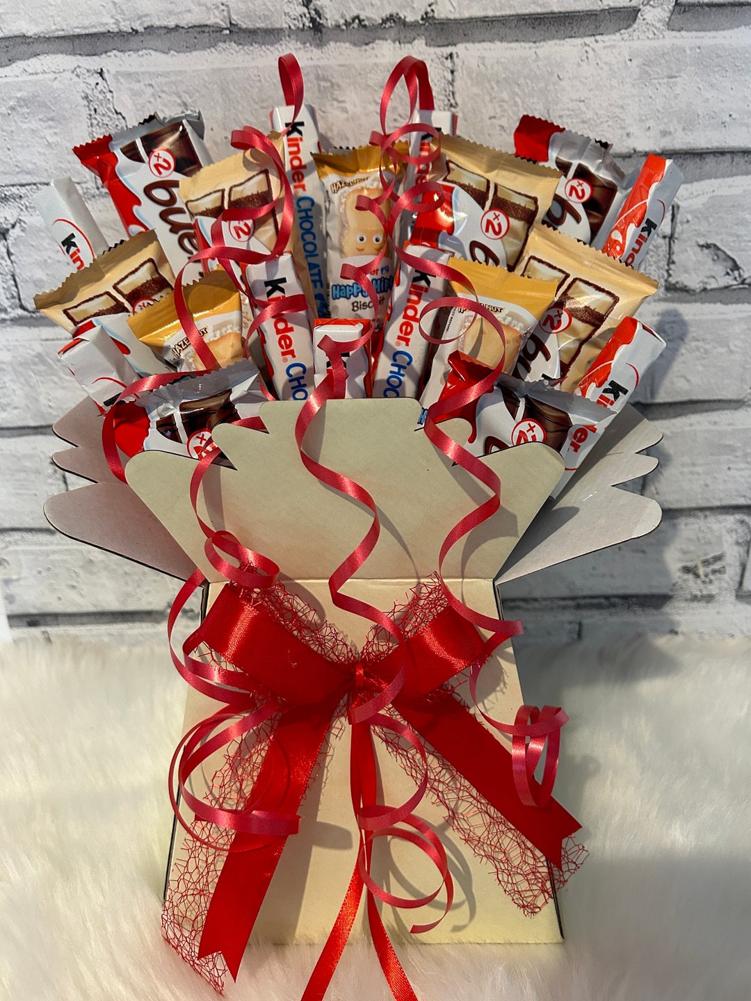 Kinder Bueno Chocolate Bouquet - Valentine's - Father’s Day - Birthday ...