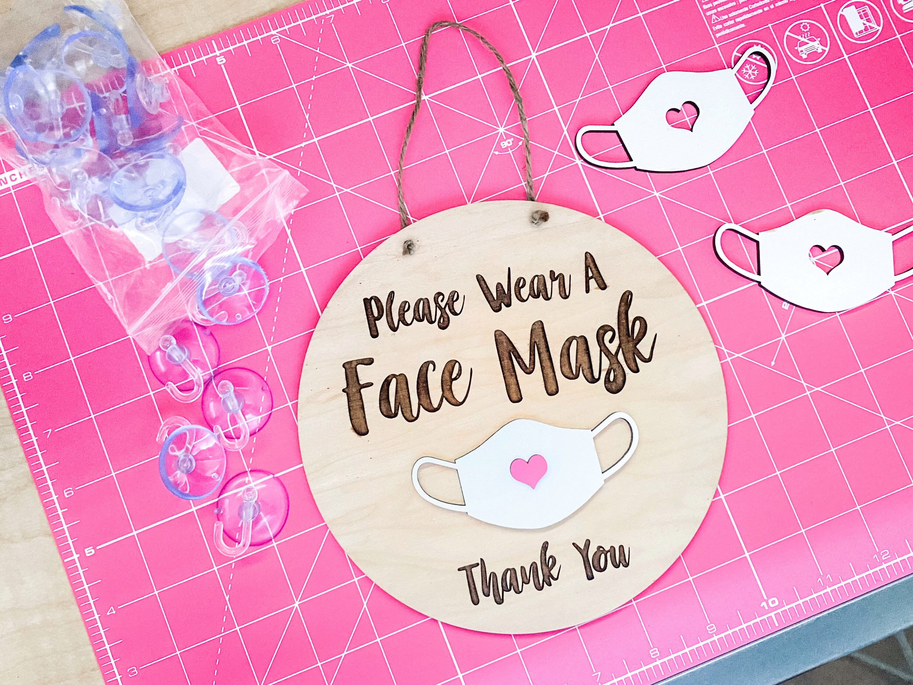 Please Wear Mask Sign 7" Round / Wooden Hanging Sign / Mask Door Sign ...