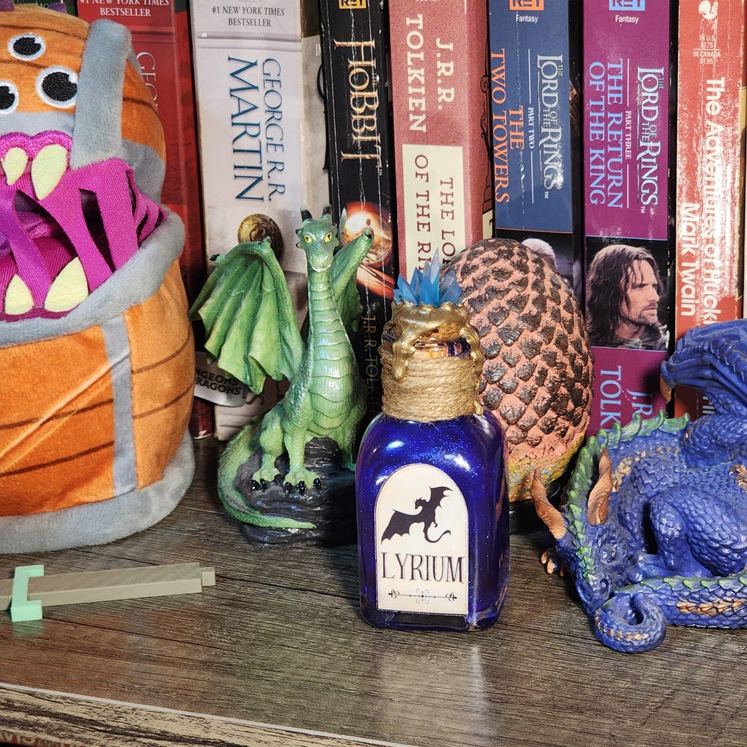 Lyrium Potion | Fantasy Potion Bottle | Dungeons and Dragons TTRPG ...